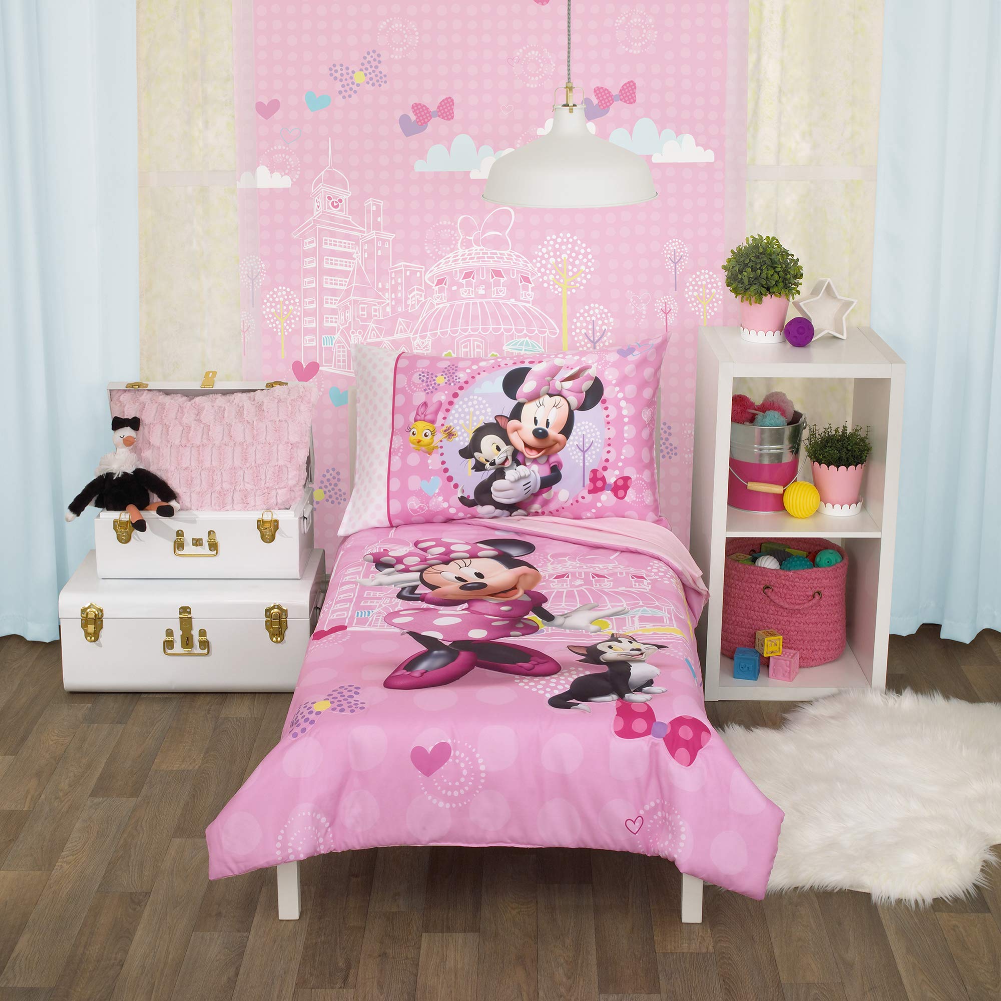 Disney Minnie Mouse Helping Friends 4 Piece Toddler Bedding set - Fitted Sheet, Pillow Case, Top Sheet, and Comforter Quilt - Pink