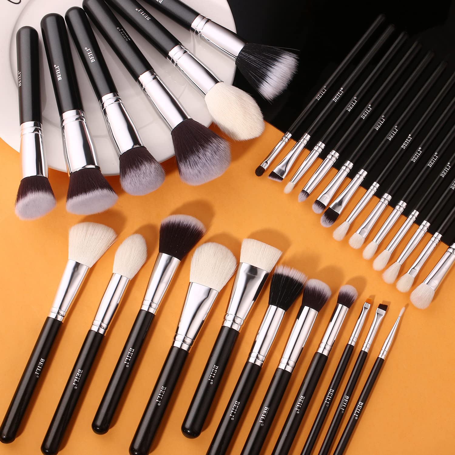 BEILI Makeup Brushes 30Pcs Professional Makeup Brush Set Premium Synthetic Kabuki Foundation Blending Brush Face Powder Blush Concealers Eye Shadows Make Up Brush Set (Black)