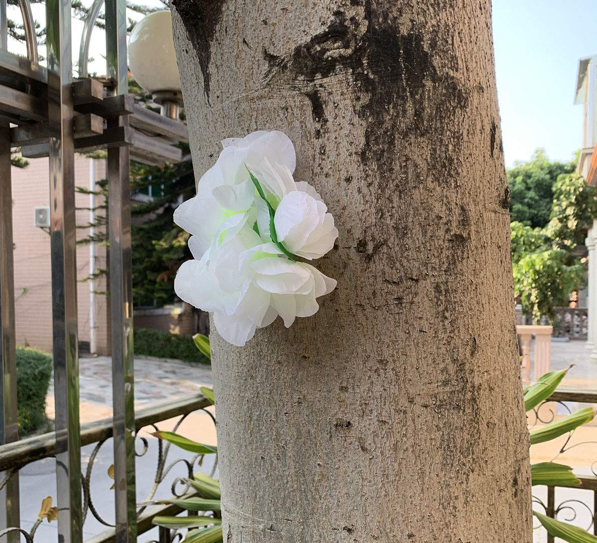 4 Pcs White Hawaiian Leis with Green Leaves for Graduation Party, Dance Party, Photo Prop in Outdoors (White)