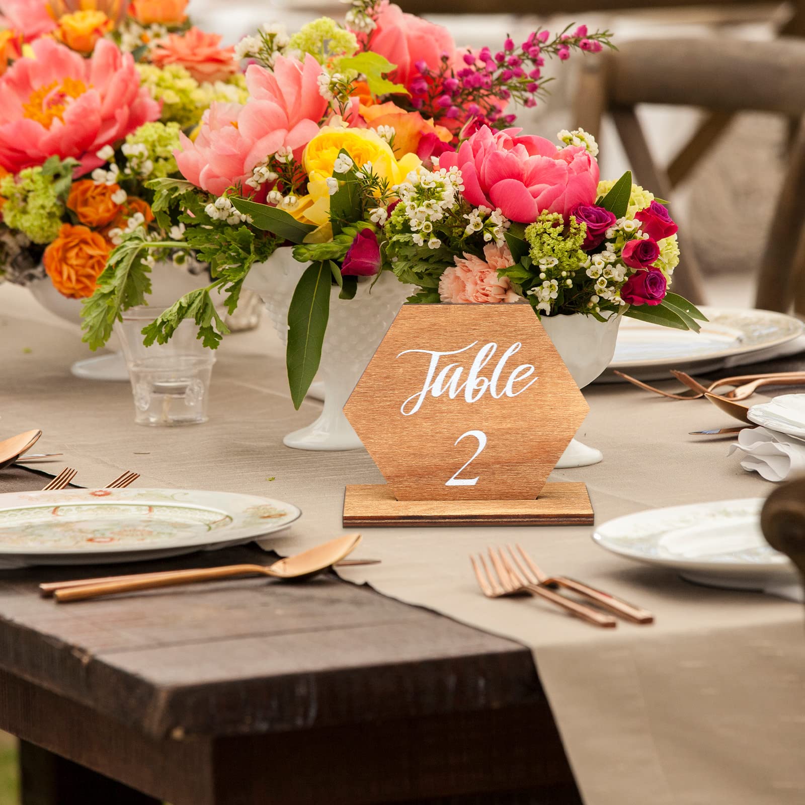 20 Pieces Wooden Table Numbers 1-20 Wedding Table Numbers Hexagon Shape Rustic Wooden Numbers with Holder Base for Wedding Event Party Decoration