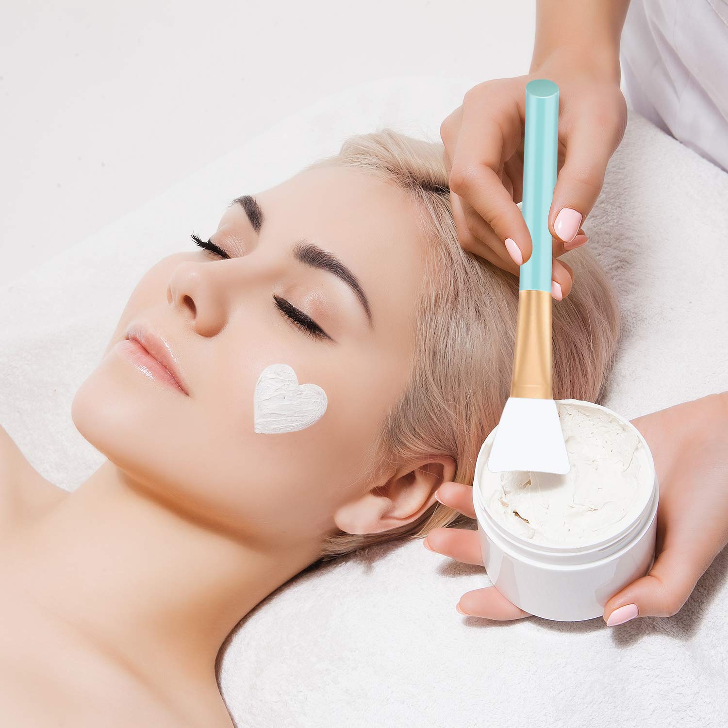 Daubigny 2PCS Silicone Face Mask Brush,Mask Beauty Tool Soft Silicone Facial Mud Mask Applicator Brush Hairless Body Lotion And Body Butter Applicator Tools