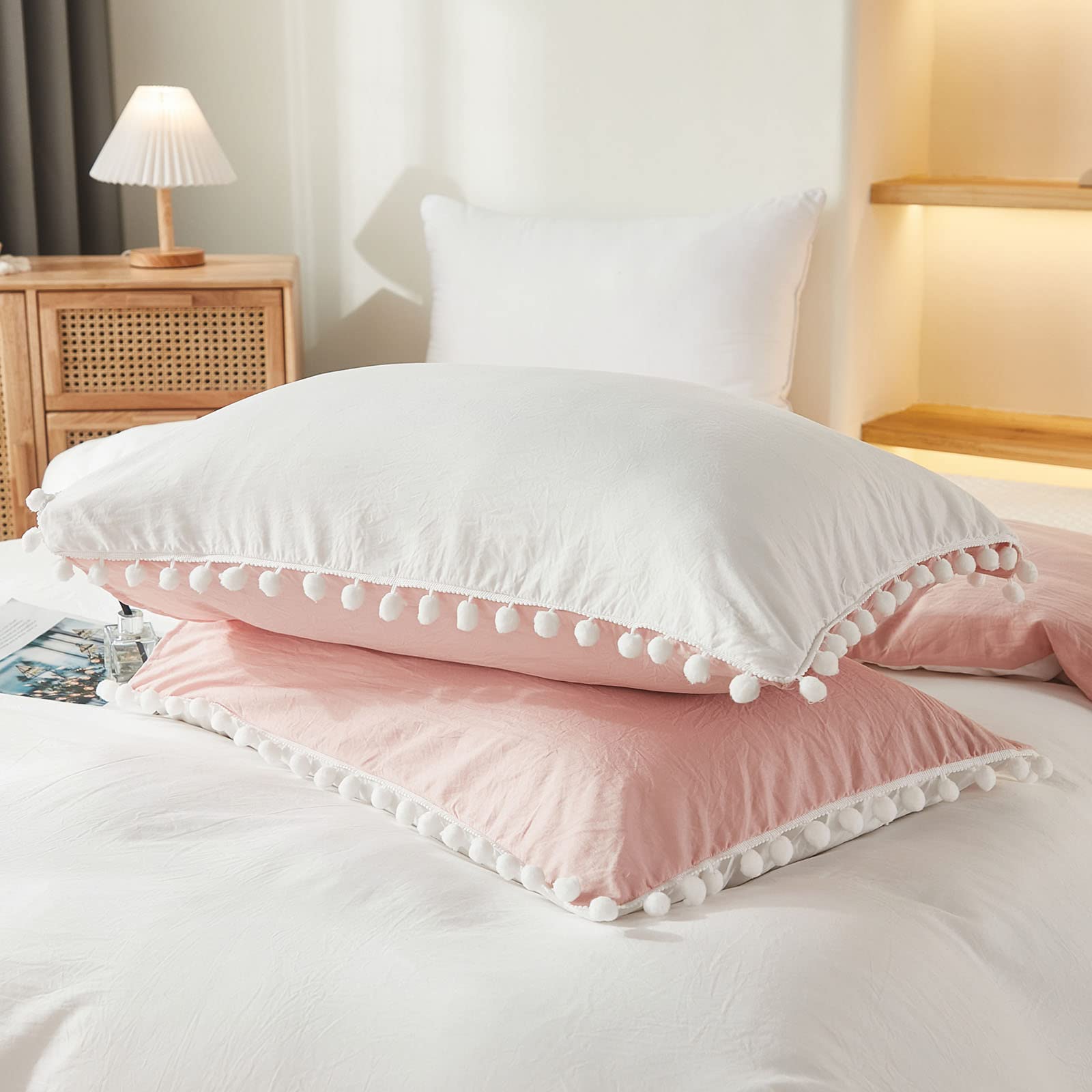 Bedbay Pink Comforter Set Twin Size Preppy Bedding Cute Pom Pom Fringe Boho Comforter White and Pink Reversible Twin Bedding Sets for Girls Boys Soft Washed Microfiber 2 Pcs(White&Pink,Twin)