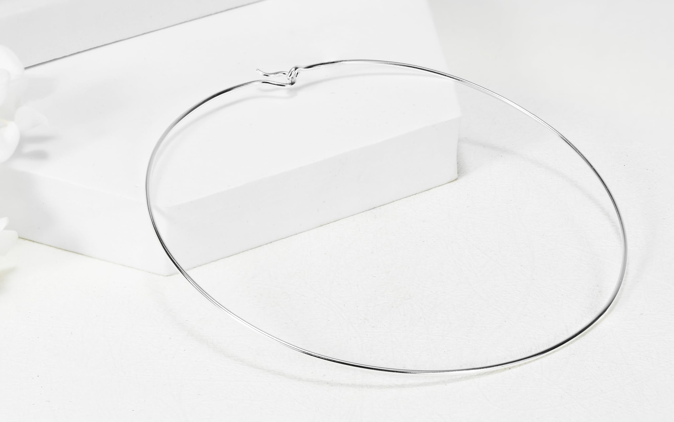 AeraVida Must Have Slim Wire Hook Sterling Silver 16inch Choker Necklace | 16 inch