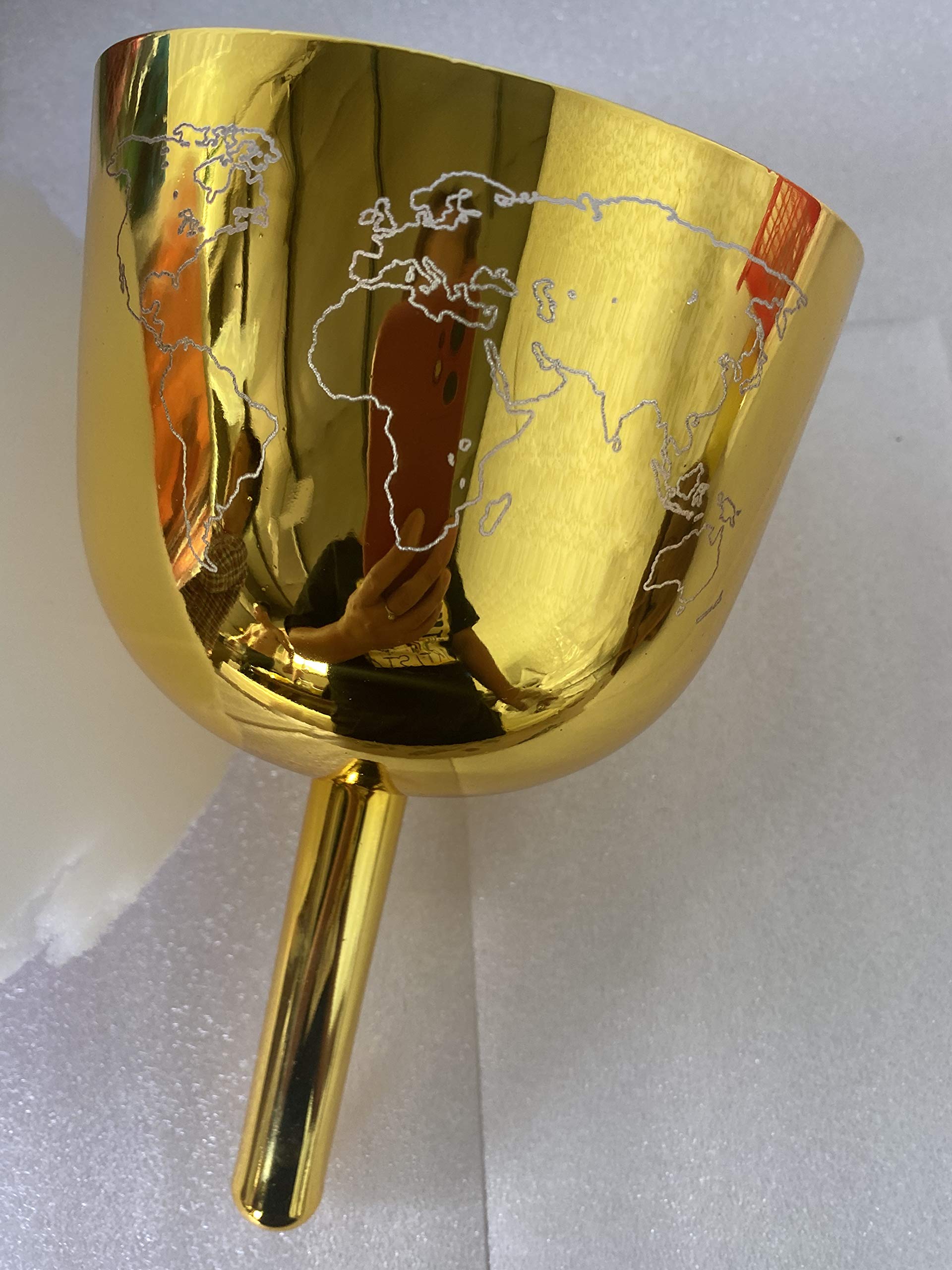 4th octave E note perfect pitch Solar plexus chakras golden color handle bowl 432Hz with engravings of map.