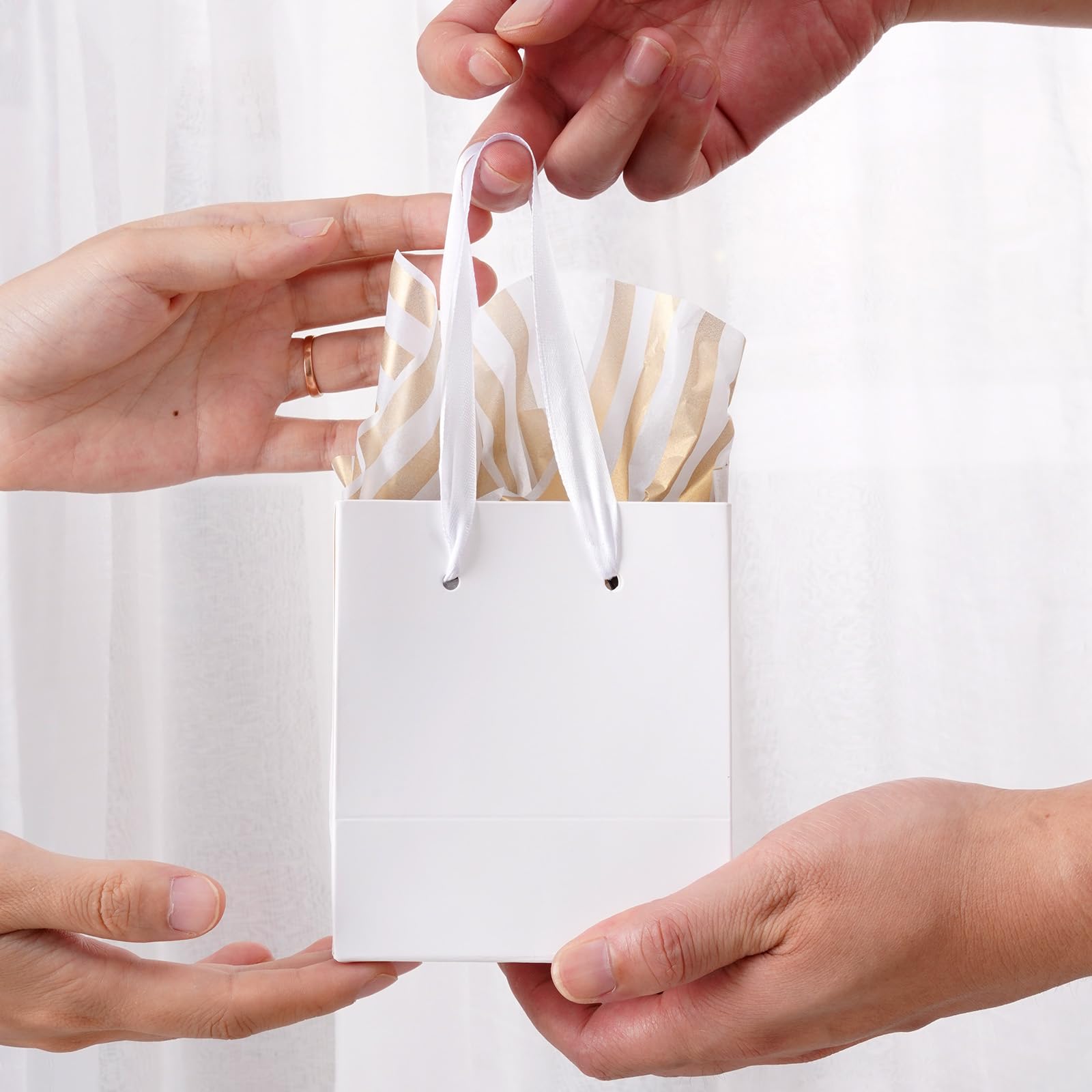 16 Pack Small Gift Bags with Handles & Tissue Paper, White Mini Gift Bags Bulk, Party Favors Bags for Birthday, Wedding, Bridal, Baby Shower, Goodie, Mother's Day, Graduation (4.5β x4β x2.75β)