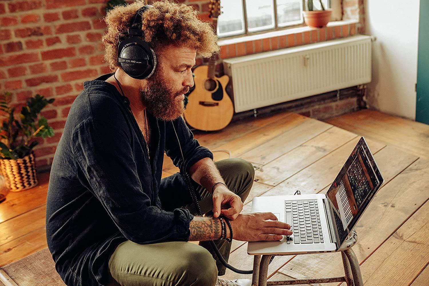 beyerdynamic DT 770 Pro 80 Ohm Closed-Back Studio Mixing Headphones Bundle -Includes- Soft Case, Headphone Splitter and Extension Cable, and 6AVE Cleaning Cloth