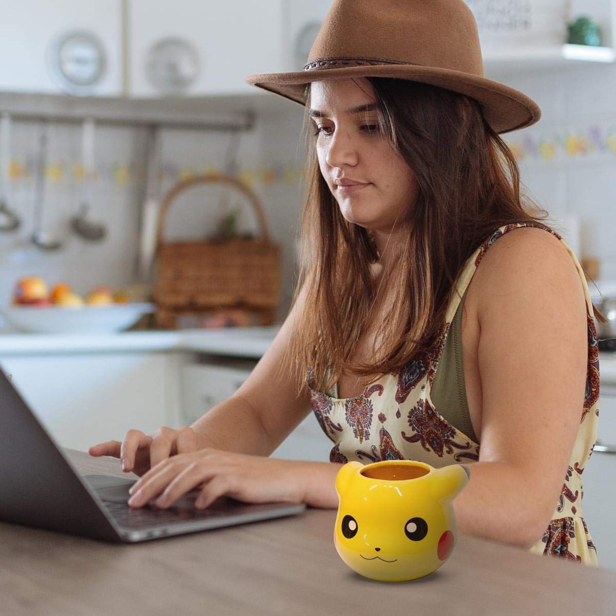 16 OZ Pokemon OFFICIAL Pikachu Face Molded Yellow Ceramic Coffee Mug, Novelty GIFT for Pokemon fans
