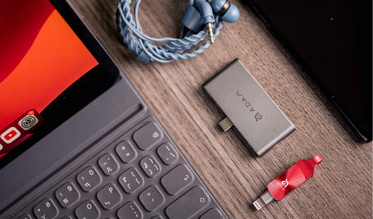 ADAM elements,CASA HUB i4 USB-C 3.1 4 Port Hub for iPad Pro