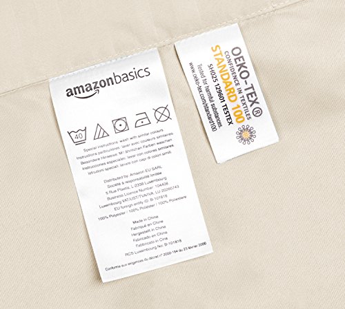 AmazonBasics Deluxe Microfiber Duvet Cover Set with pillow case(s) – 135x200cm, Beige