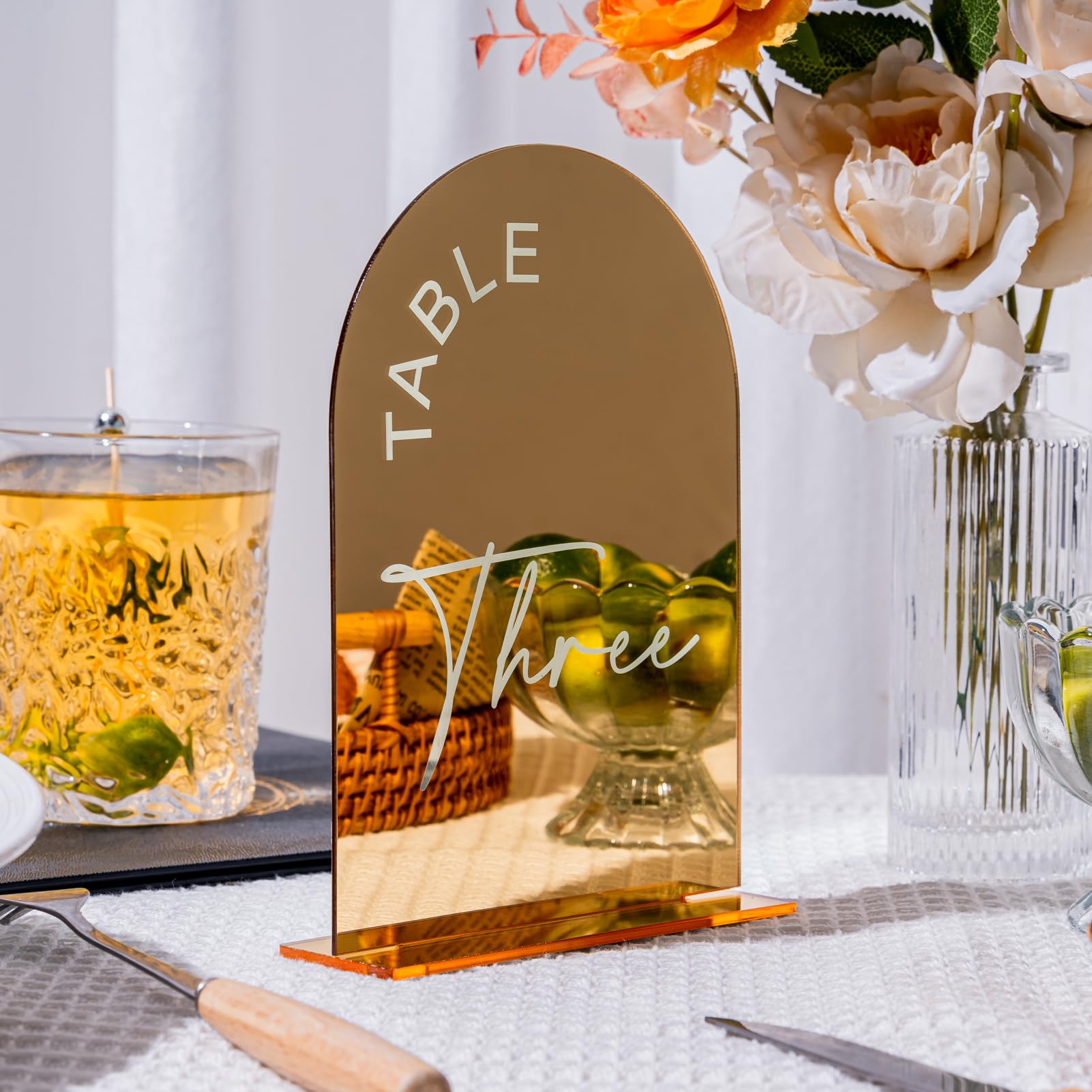 20 pcs Gold Mirror Wedding Table Numbers with Stands 1-20, 5x7 inch Acrylic Arch Signs and Holders, Table Number for Wedding Reception, Restaurant, Party, Event (Gold Mirror Table Number1-20, 5"x7")