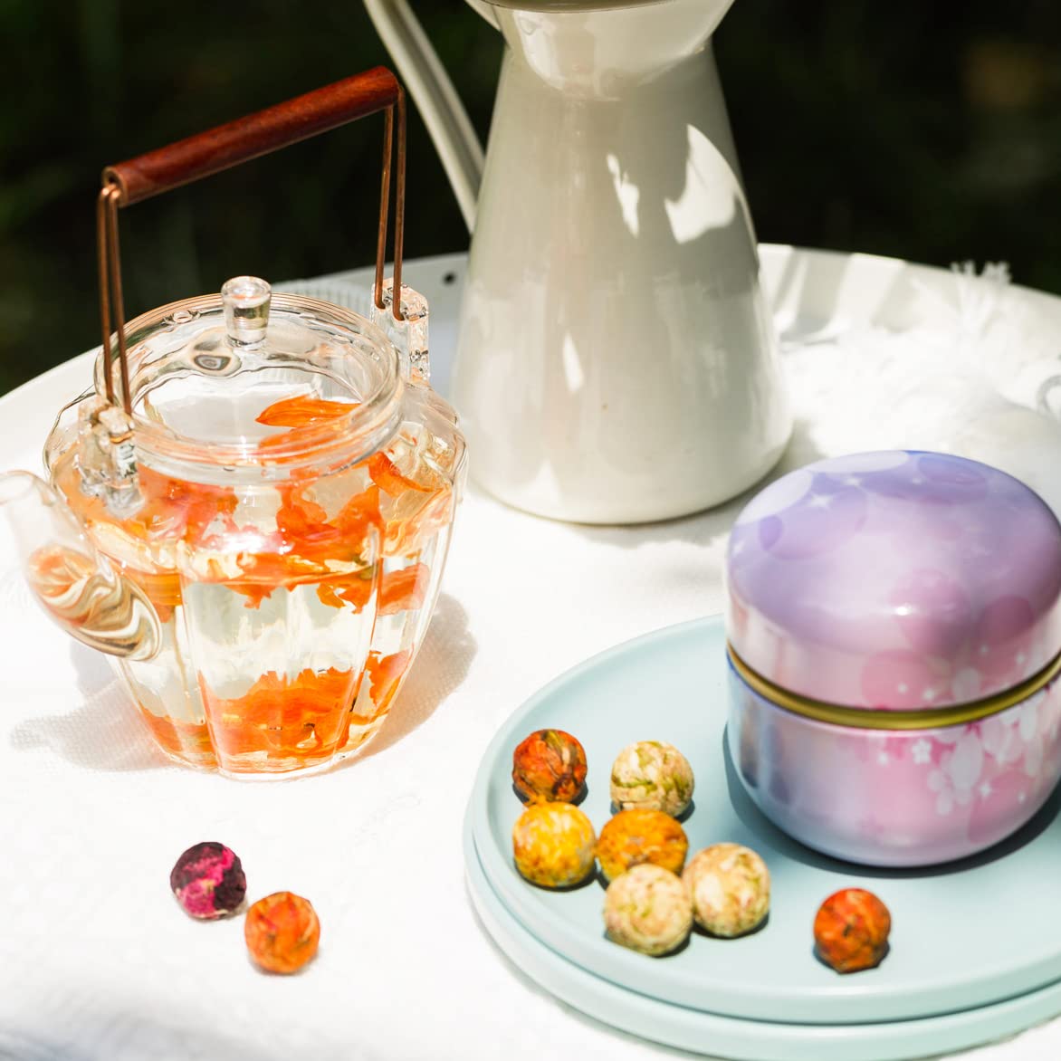 16 Pack Mini Flower Tea Ball Tin 8 Different Flavor 2 of Each| Flower Tea in Gift Box for Women Beauty