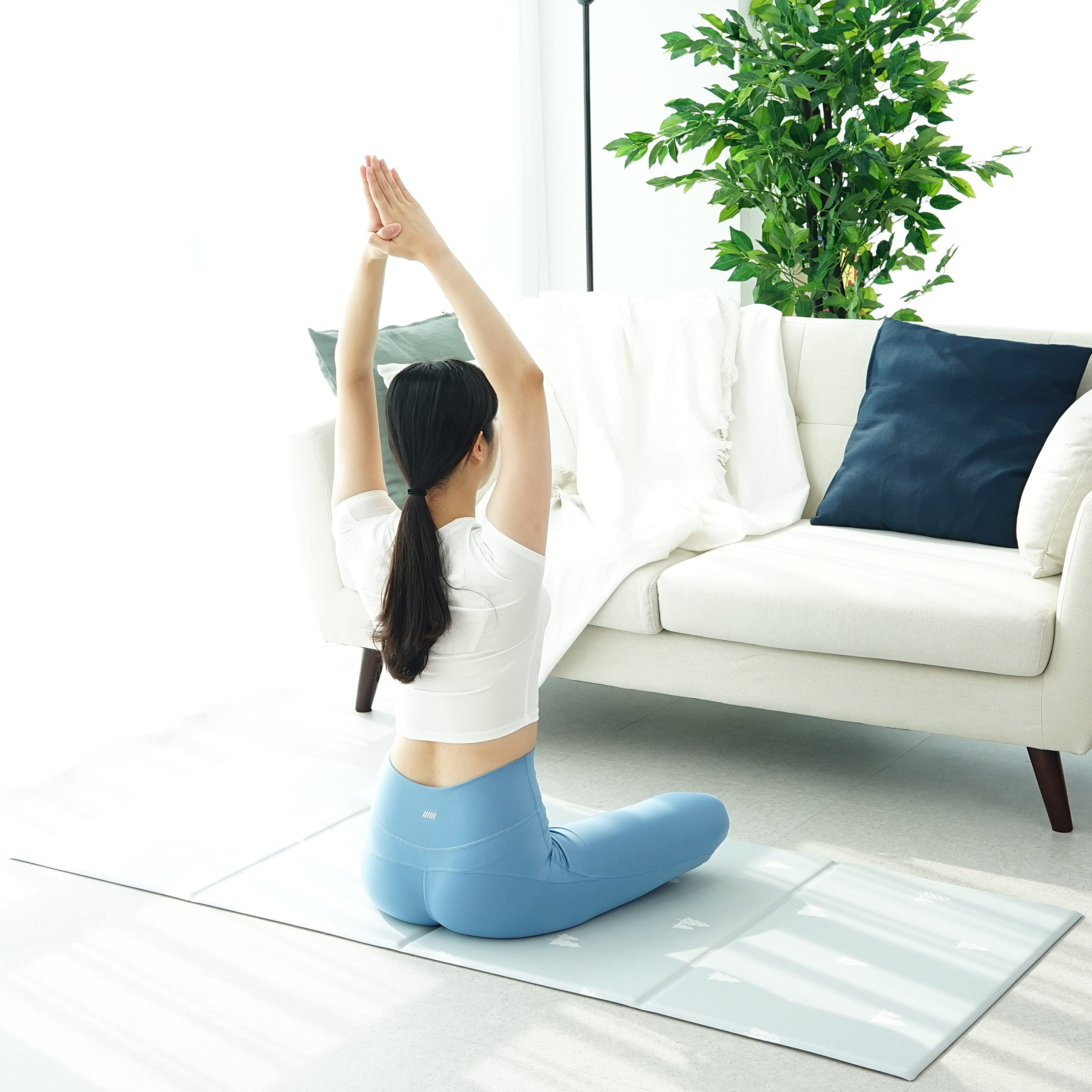 180cm x 70cm x 6mm Folding Reversible Yoga Mat Floor Fitness Exercise Pilates Workout Non-Slip Pine Tree Design