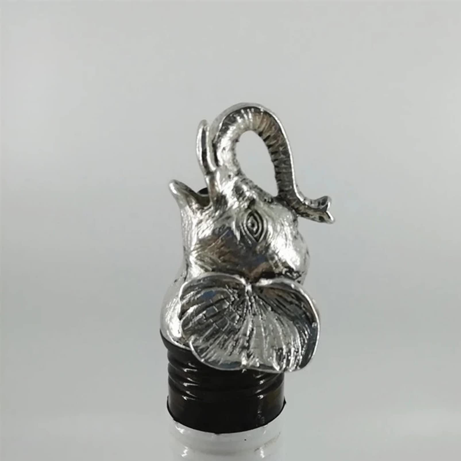 2022 New Stainless Steel Elephant Wine Aerator Pourer, Red and White Wine Bottle Aerator Whiskey Wine Diffuser Aerator Silver Decanter Spout for Home Party Anniversary Birthday Decoration Supplies