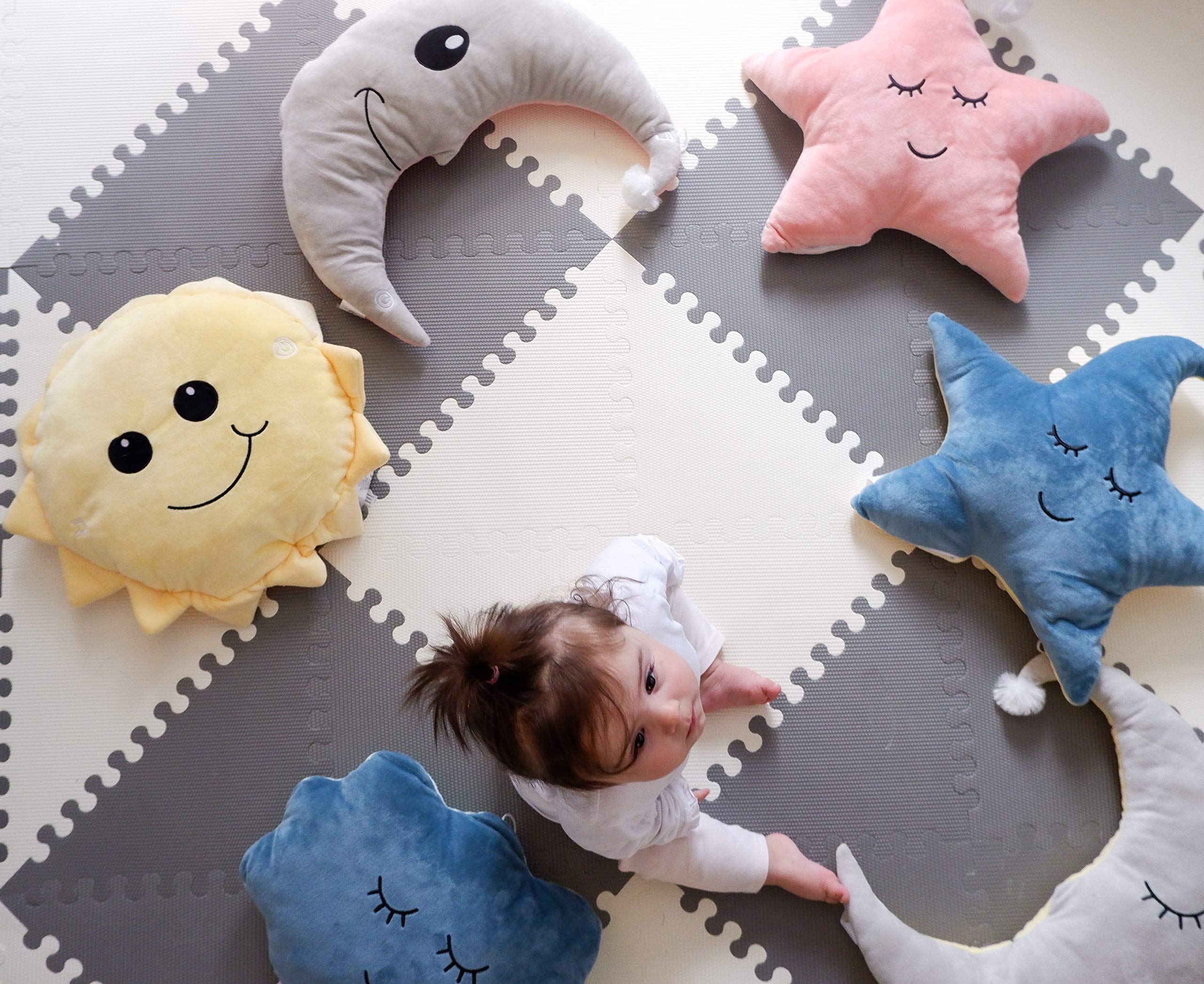 Around The Crib kokoons Cuddly Sun Plush Musical Night Light - Double Sided. Pale Yellow/Dark Yellow