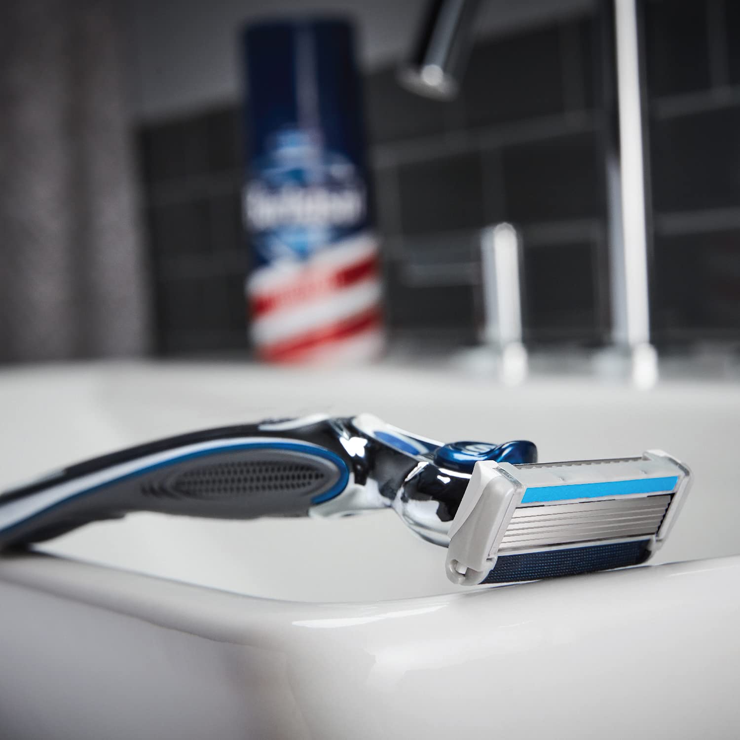 Barbasol Ultra 6 Plus Men's Razor & 10 Ct Refill Set