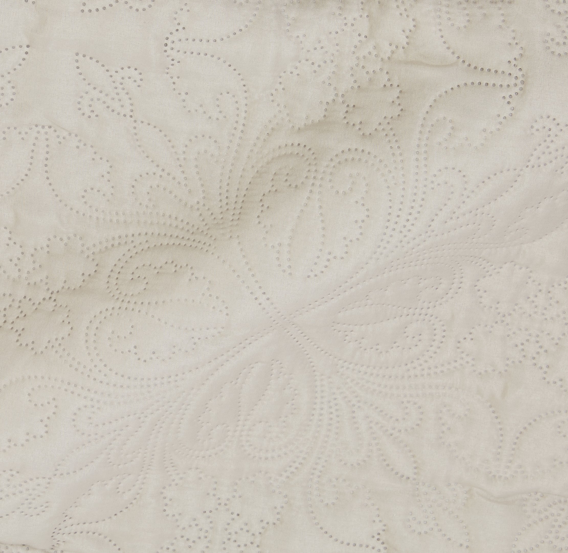 AmazonBasics Oversized Embossed Coverlet, Cream Floral, 220 x 240 cm