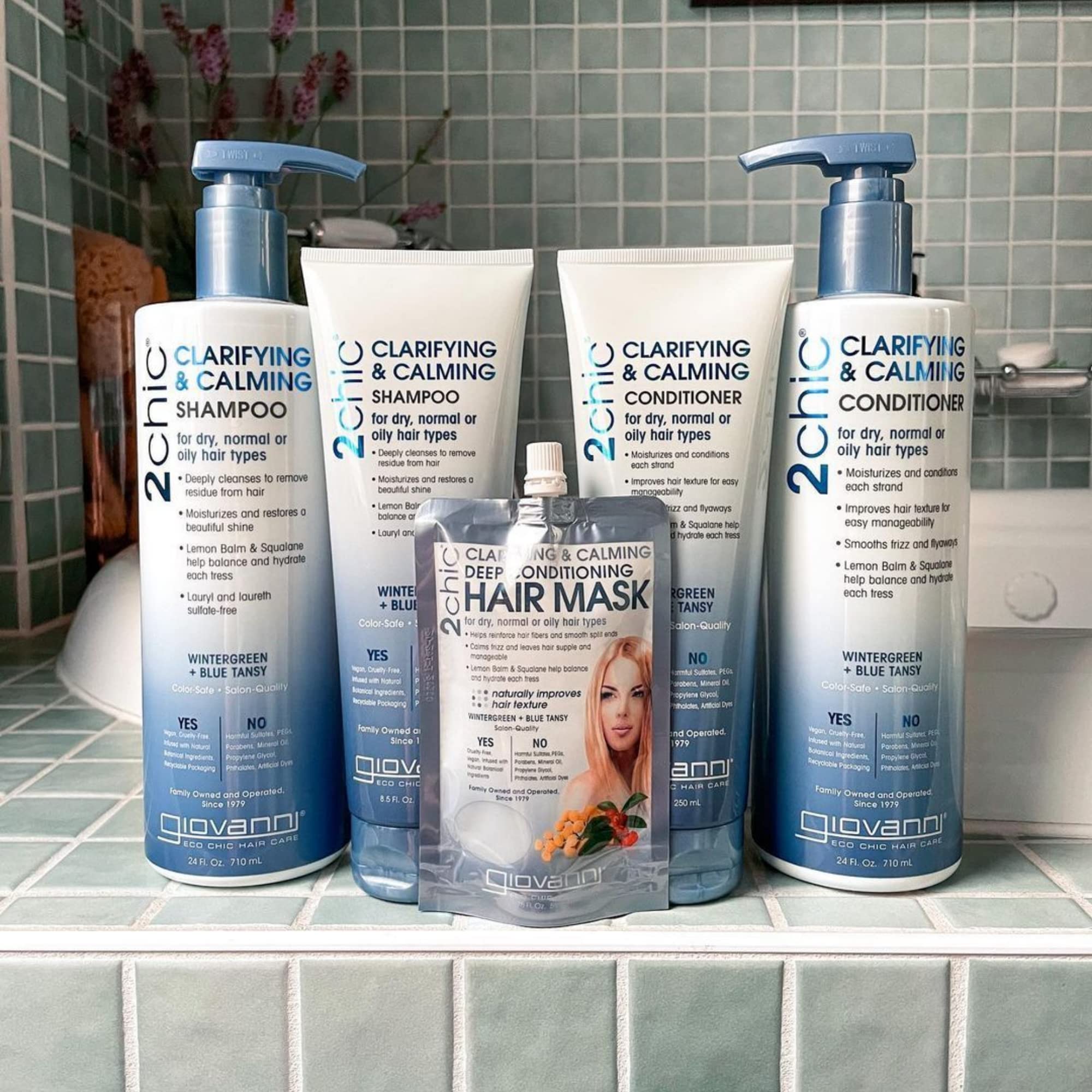 GIOVANNI 2chic Clarifying & Calming Conditioner - Clarifying Hair Conditioner, Helps Remove Residue while Hydrating, Sulfate Free, Detox Conditioner, Color Safe, Wintergreen & Blue Tansy - 24 oz