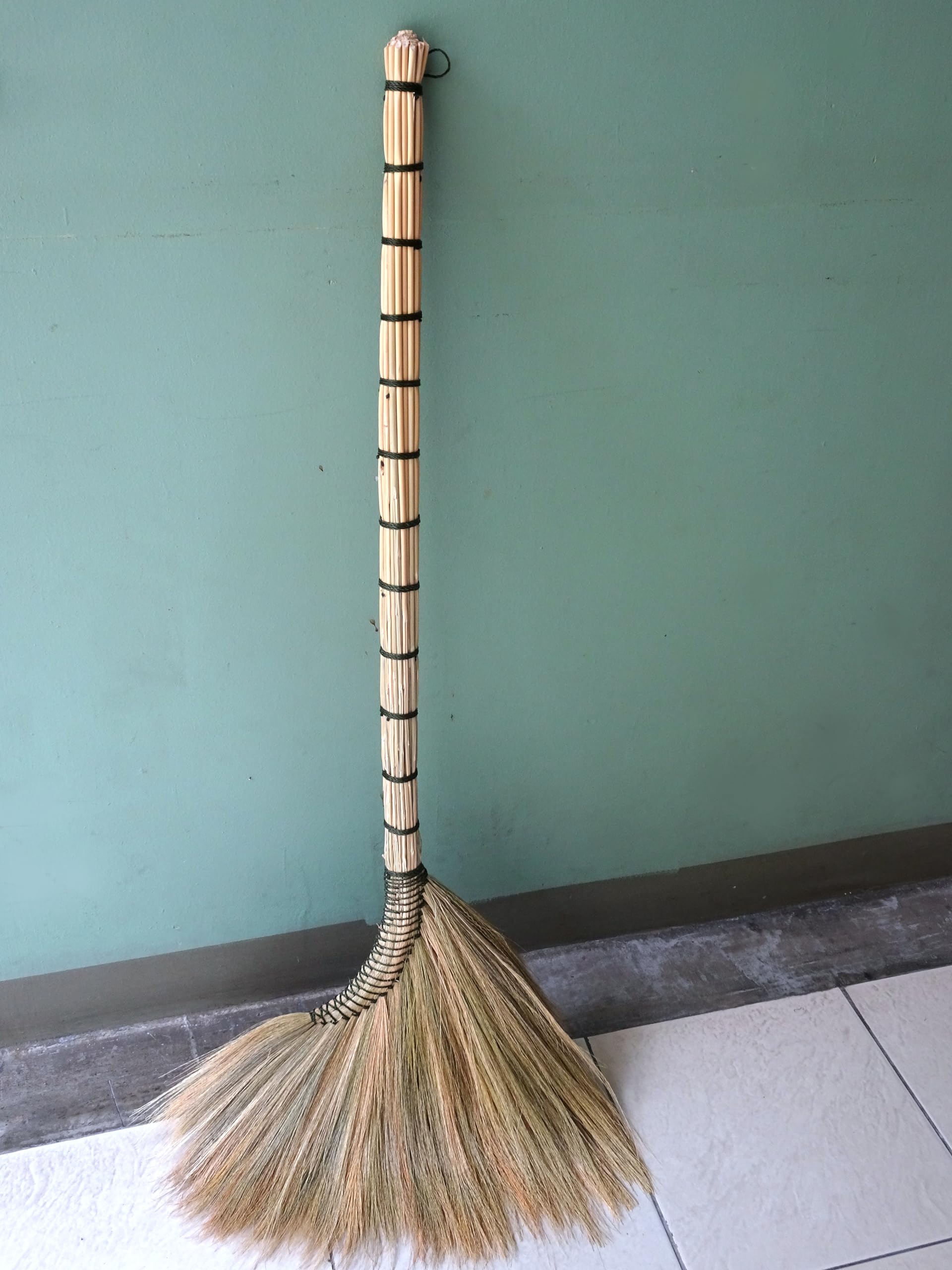 Handmade Asian Thai Broom Thick Natural Grass Brush & Handle Broomstick in Vintage Viet Whisk Straw Design