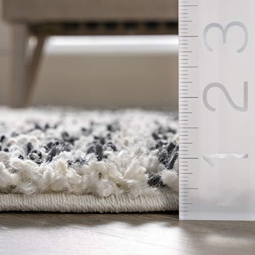 nuLOOM Cassia Moroccan Diamond Shaggy Tassel Area Rug, 9' x 12', Off-white