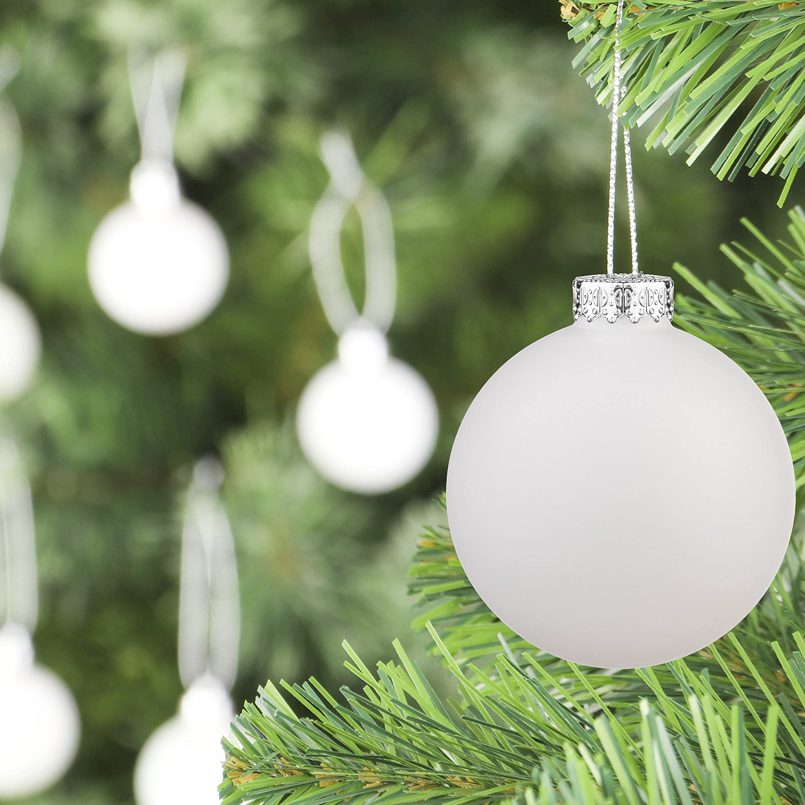 18PCS 1.8inch(45mm) Christmas Ball Ornaments for Christmas Decorations, Glass Ball Present for Xmas Trees and Wedding Party, Xmas Tree Decorations Set(White)
