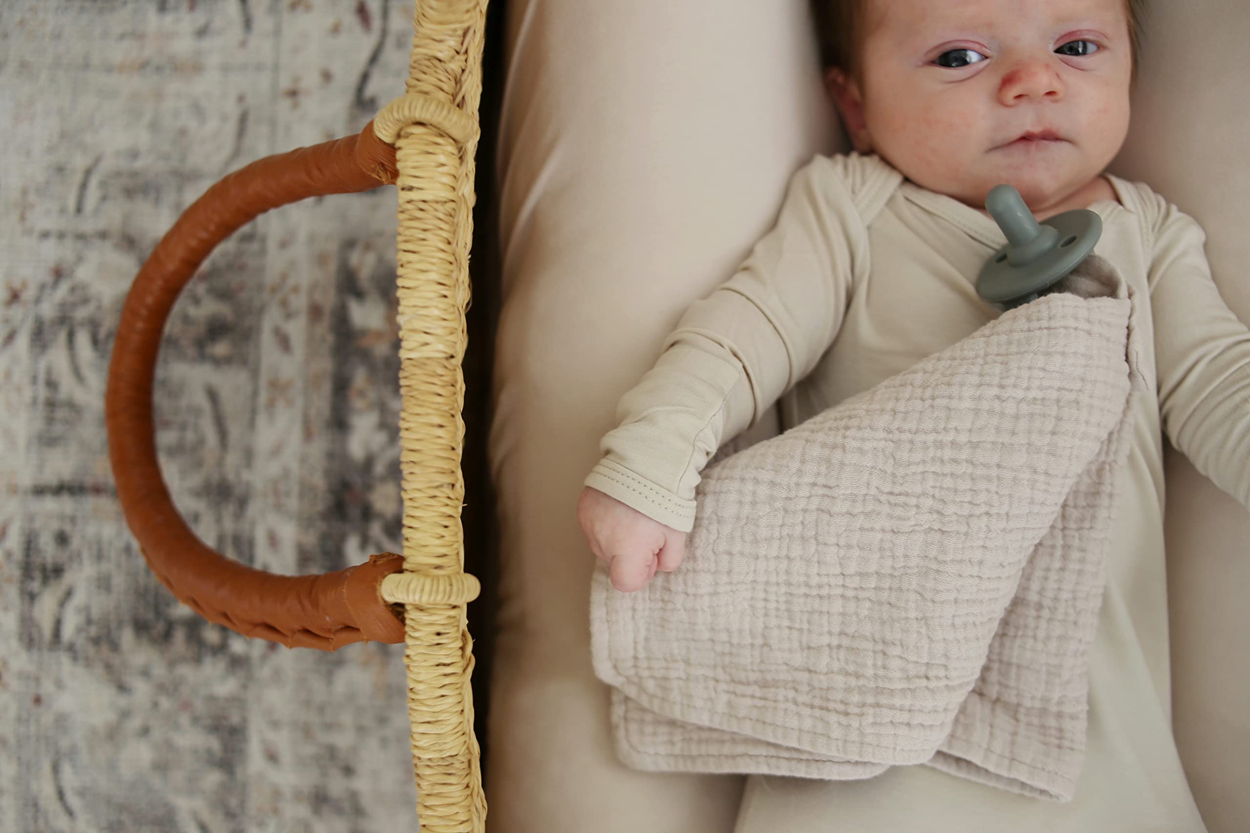 Marlowe & Co Organic Cotton Muslin Baby Blanket with Snap Closure, 15 in x 15 in Lovey with Holder (Natural Sand)