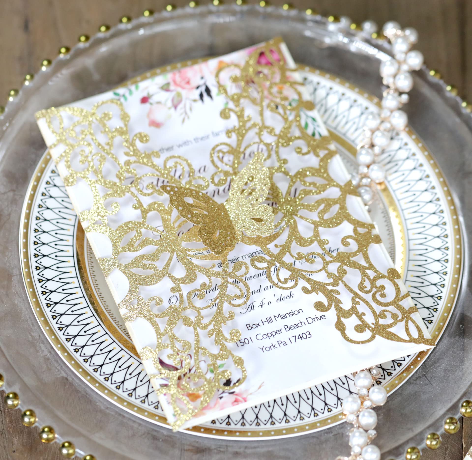 50sets Glitter Laser Cut Lace Flora Wedding Invitation Cards with Butterfly and Envelopes for Bridal Shower Engagement Quinceañera Wedding Invite (Only invitation Cards, Glitter Gold)