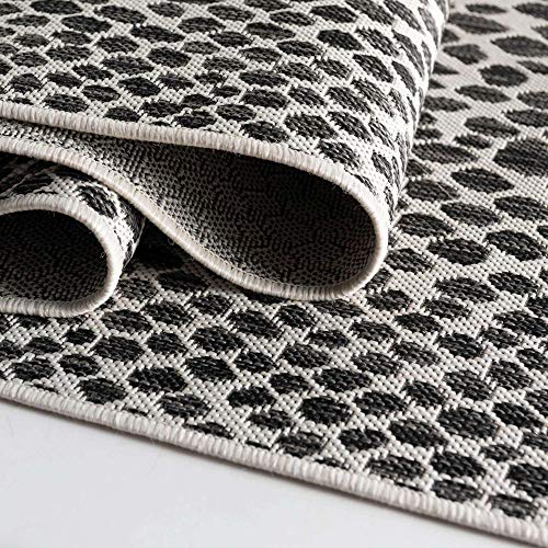 Jill Zarin Outdoor Collection Area Rug - Cape Town (7' 1" x 10' Rectangle, Black/ Ivory)