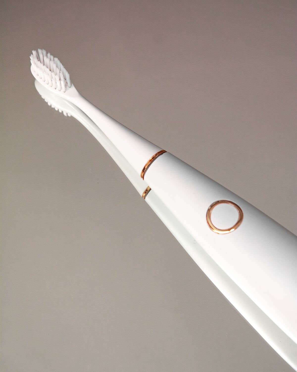 Apa Clean Sonic Toothbrush in Pure White | Timed Interval Brushing | Three Modes | Long-Life Battery | Includes 2 Brush Heads