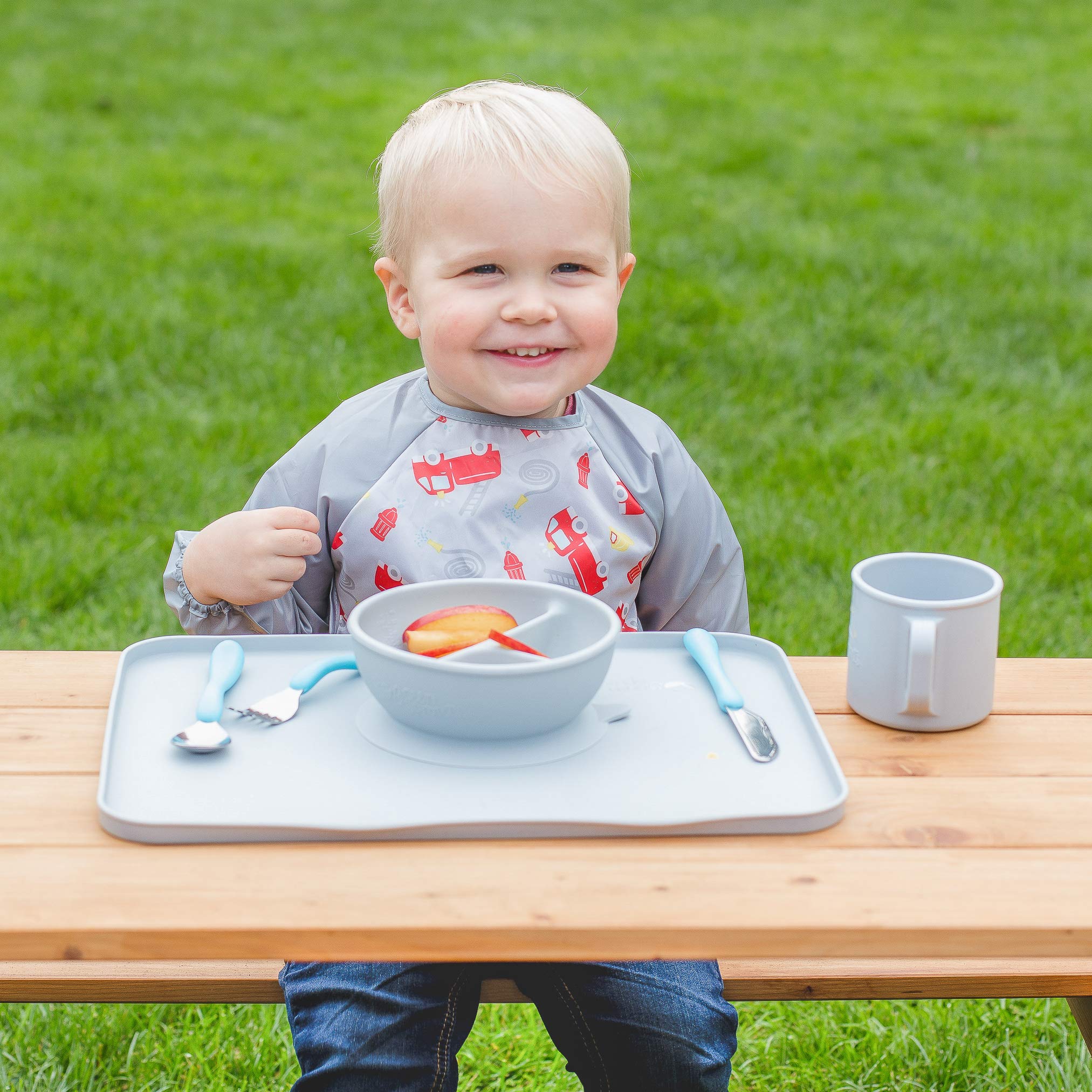 green sprouts Learning Cutlery Set Helps Toddler Develop Independent Eating Skills Designed for Small Hands, Contoured Handles for Easy gripping, Safety Edge on Knife, Dishwasher Safe, Navy