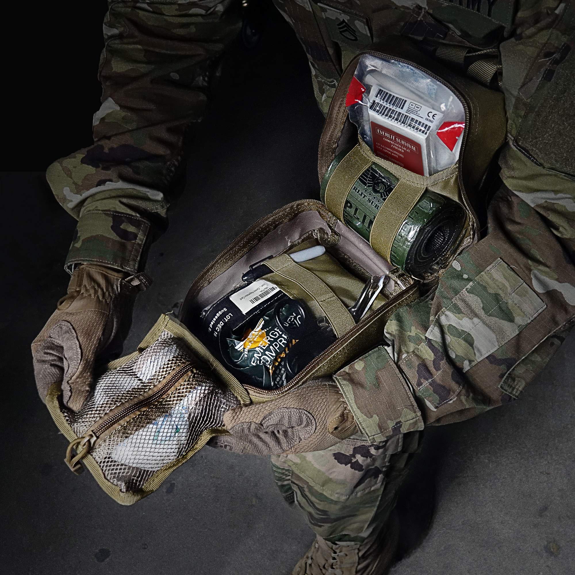 EVERLIT Emergency Trauma Kit, CAT GEN-7 Tourniquet 36" Splint, Military Combat Tactical IFAK for First Aid Response, Critical Wounds, Severe Bleeding Control (Black)