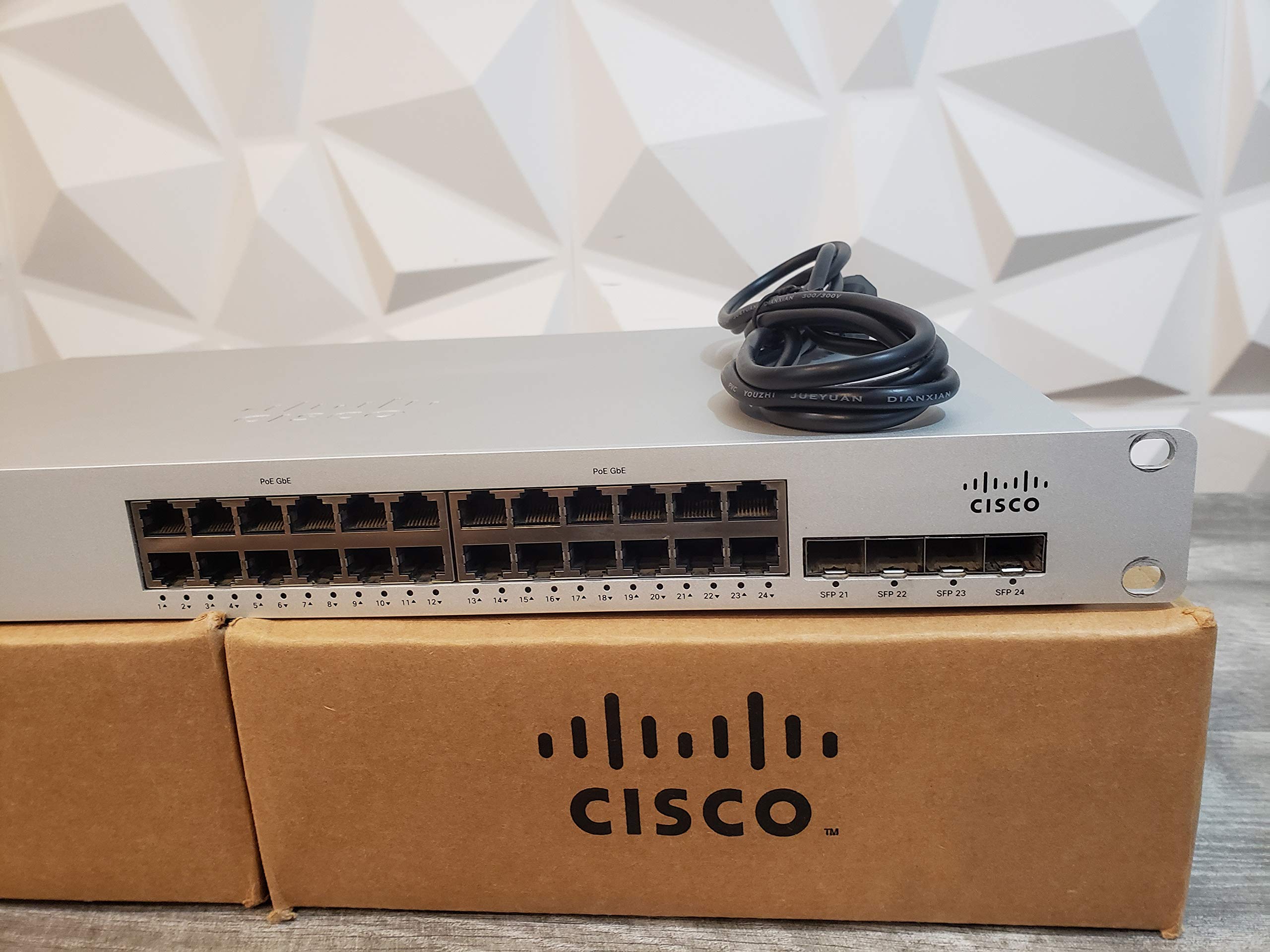 Cisco Meraki MS220-24P-HW 24 Port PoE 4 SFP Gigabit Network Switch (Renewed)