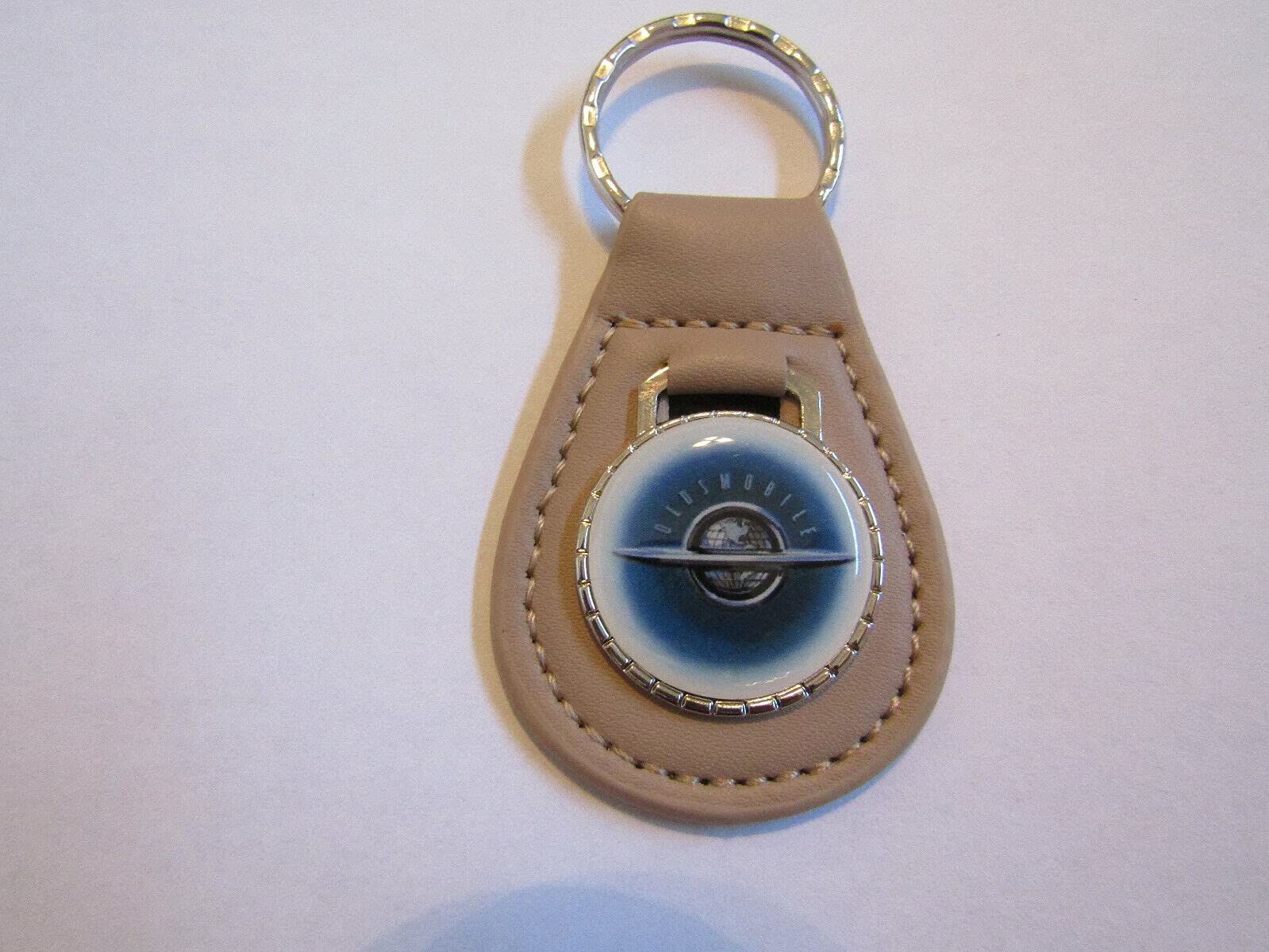 1930's 1940's 1950's OLDS WORLD VINTAGE LOGO LEATHER KEYCHAIN - BEIGE
