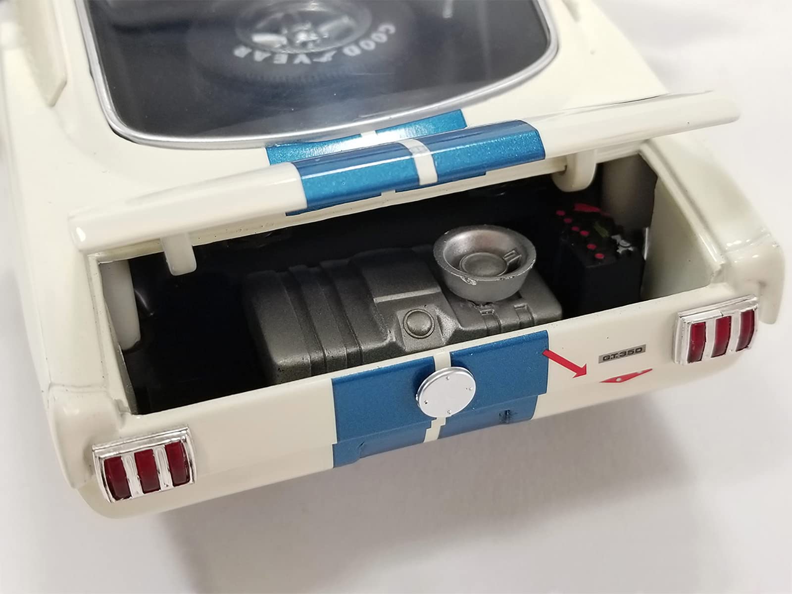 1965 Shelby GT 350R #7 "Stirling Moss White with Blue Stripes Limited Edition to 516 Pieces Worldwide 1/18 Diecast Model Car by Acme A1801814