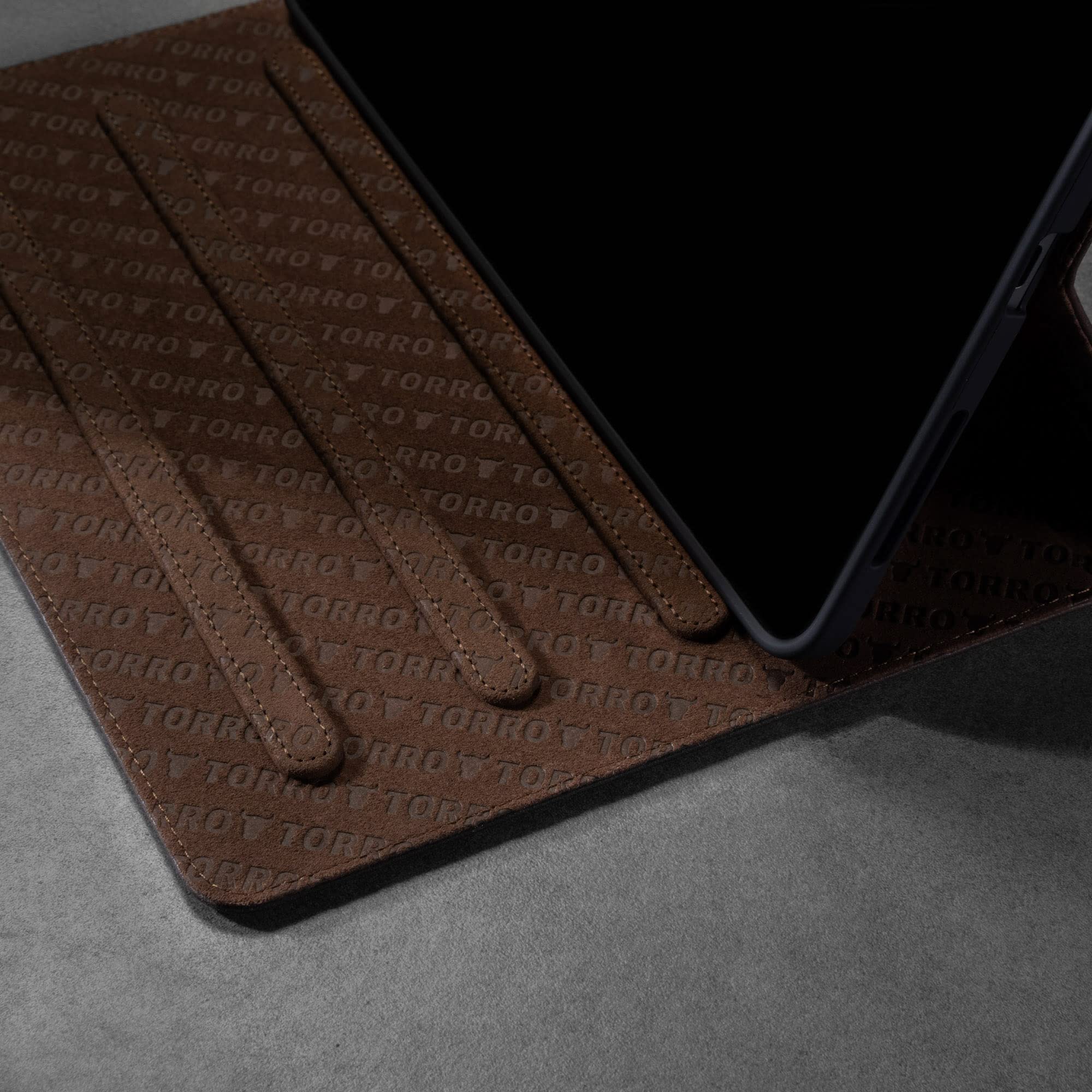 TORRO Case Compatible with iPad Pro 12.9β 6th / 5th / 4th Gen - Genuine Leather iPad Pro 12.9 2022 Case with Stand Function, Apple Pencil Connectivity and Wake Sleep Function (Dark Brown)