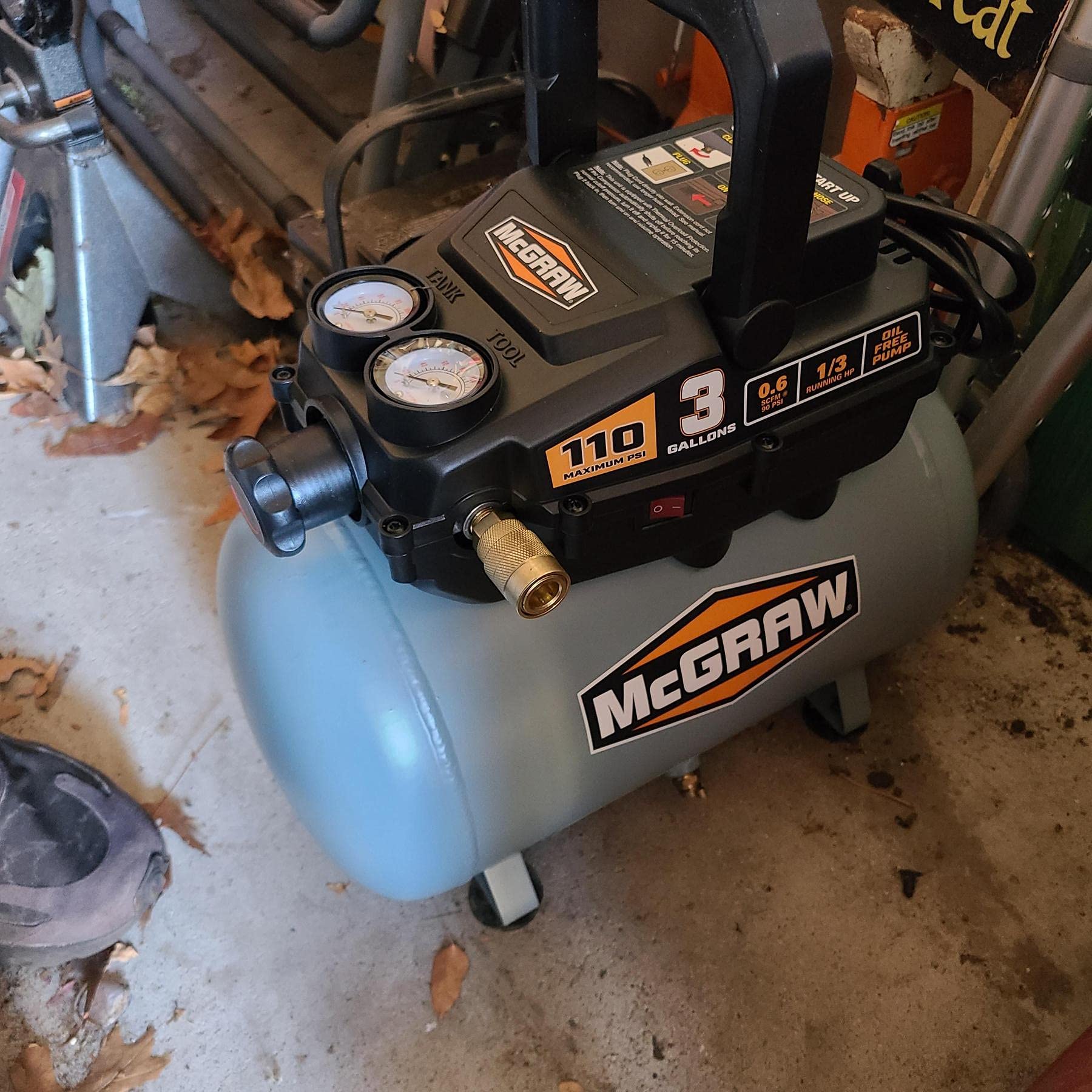 3 Gallon 1/3 HP 110 PSI Oil-Free Hotdog Air Compressor