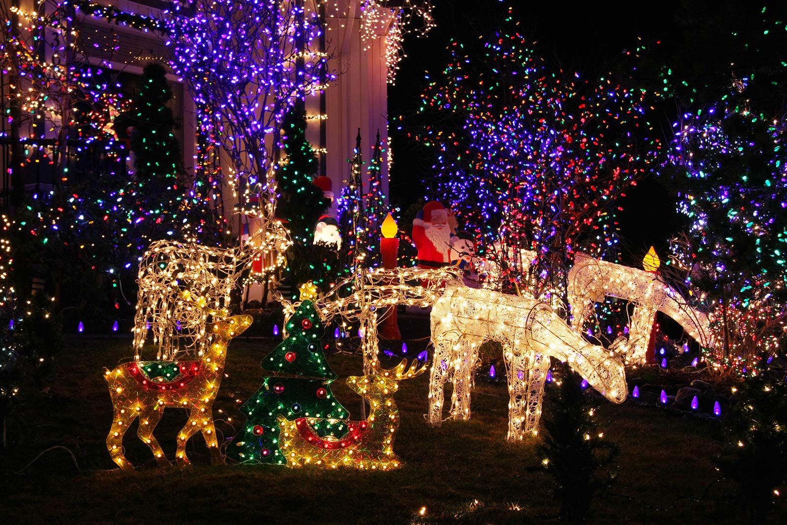 2 Packs of DecoBrite Multicolor 8 Mode Function 150 ct. Indoor/Outdoor Christmas String Lights (2pks, Multicolor)