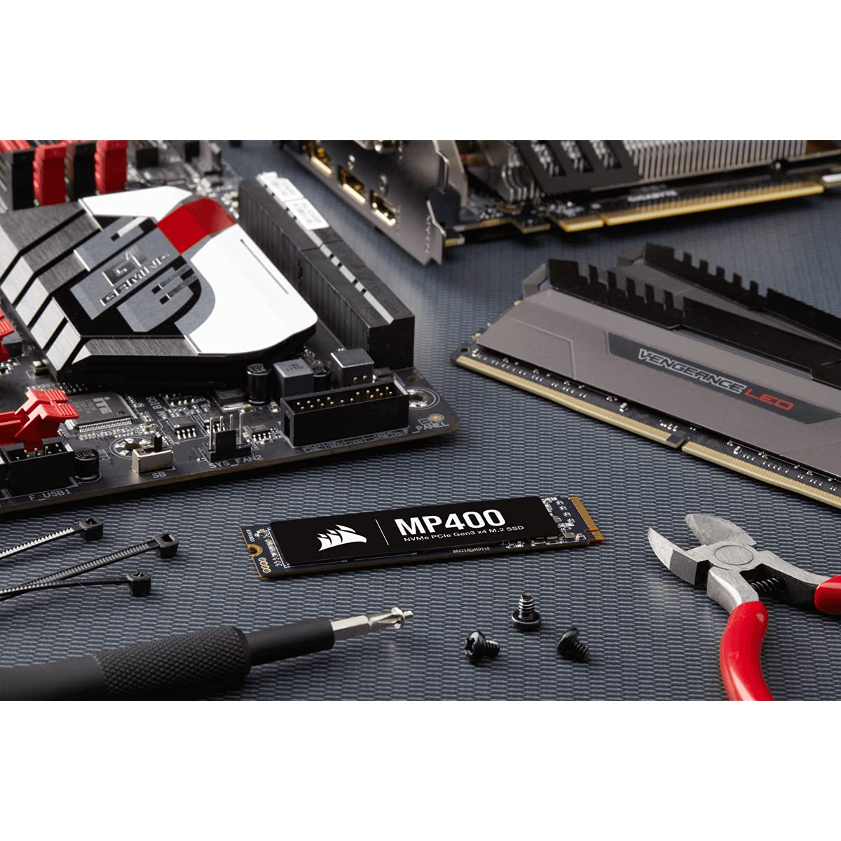 Corsair MP400 4TB M.2 NVMe PCIe x4 Gen3 SSD (Sequential Read Speeds of up to 3,480 MB/s, Write Speeds of up to 3,000 MB/s, High-Density 3D QLC NAND) Black