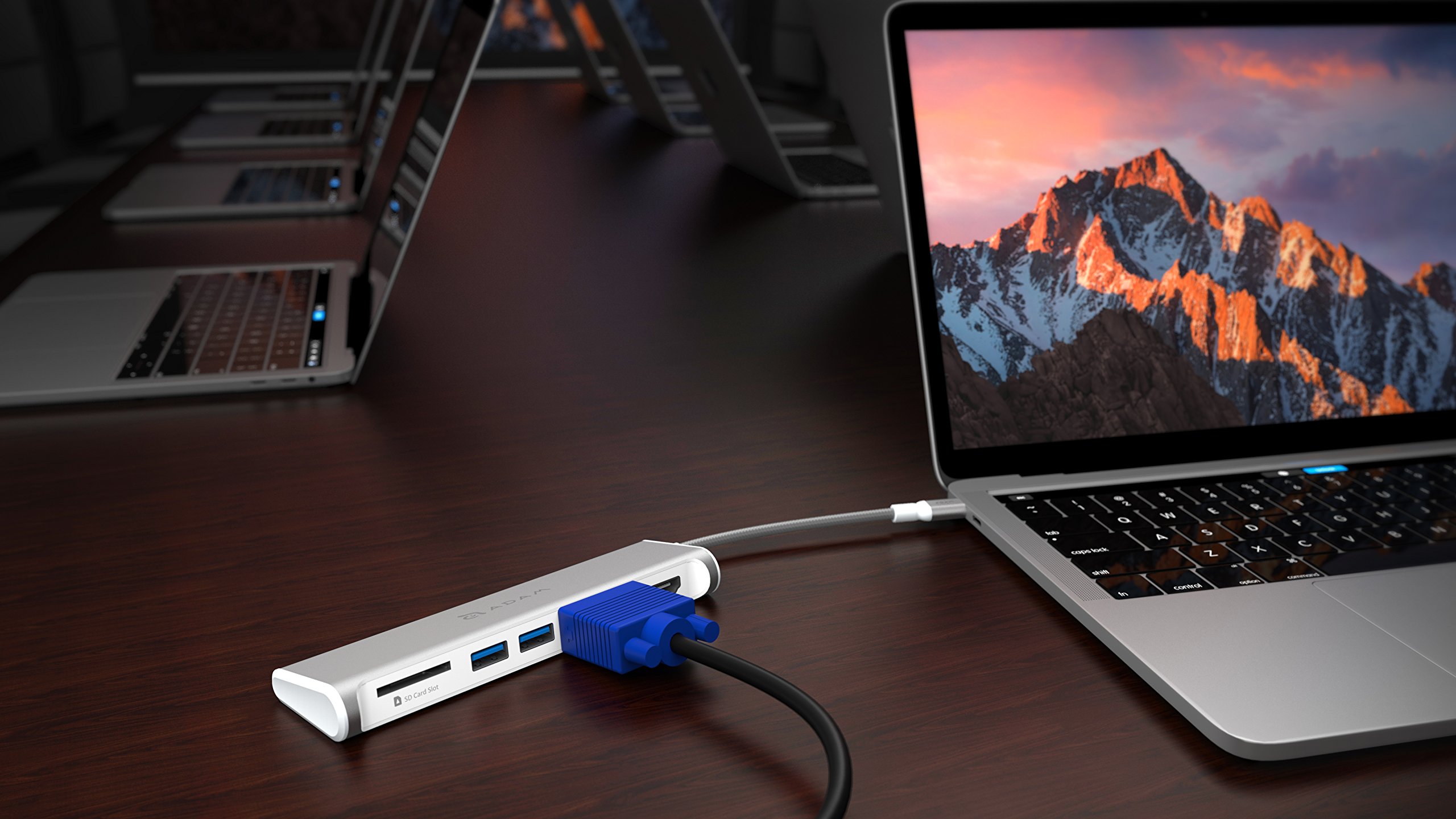 ADAM elements 5-in-1 USB C Hub - 4K USB C to HDMI - SD Card Reader - 2 USB 3.1 Ports - Portable, Durable Aluminum Case