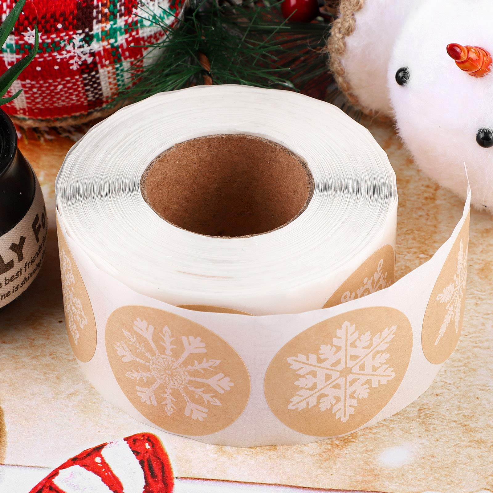Ruisita 600 Pieces Kraft Snowflake Stickers Christmas Self Adhesive Labels Stickers Winter Favor Seals