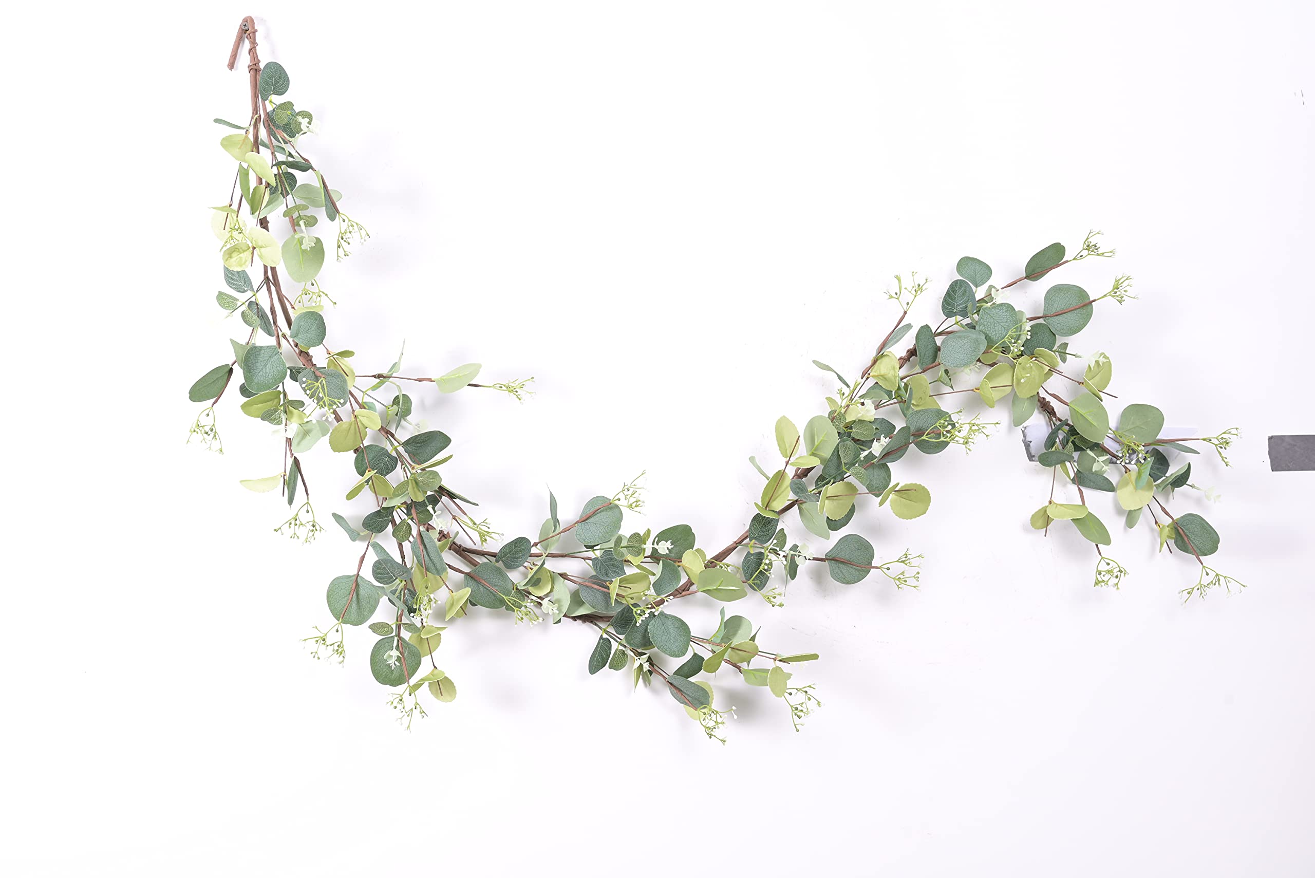 60 Inch Spring Artificial Eucalyptus Garland Hanging Greenery Silver Dollars Foliage Vine Vines for Home Garden Outdoor Wedding Backdrop Arch Wall Decor