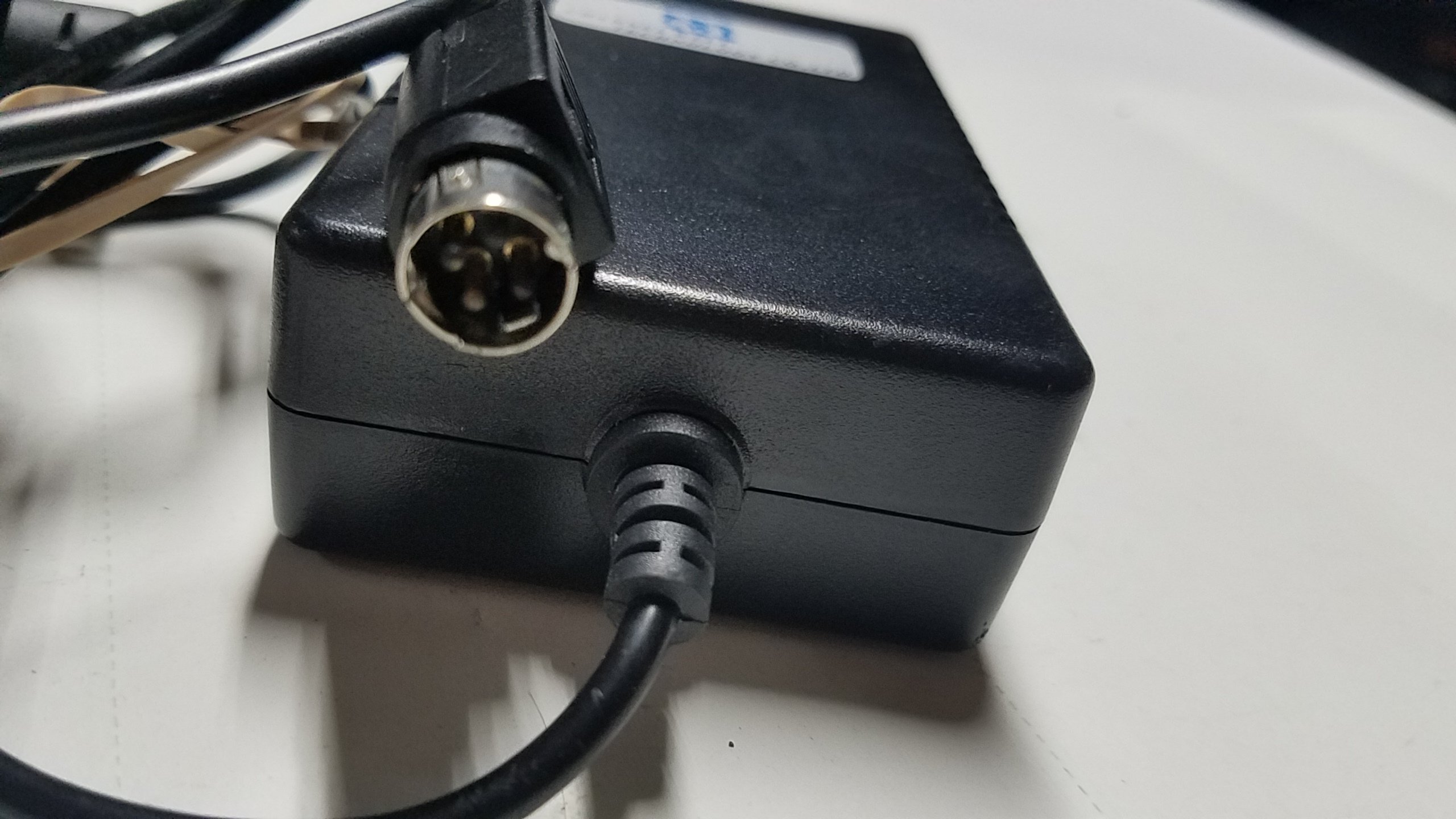 AC Adapter PAA060F Output: 12V 5A, 60W, W/Power Cord