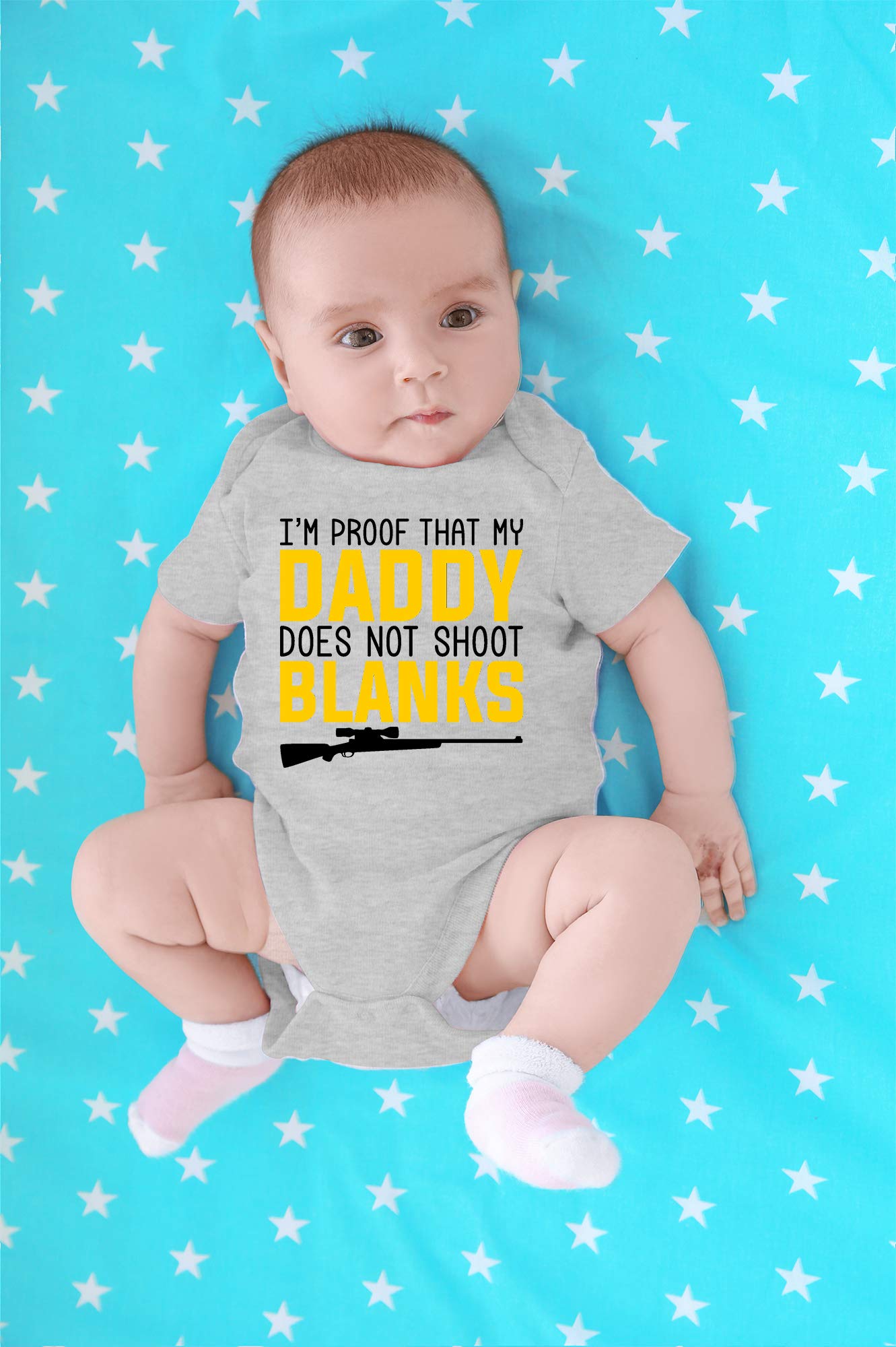 CBTwear I'm Proof That My Daddy Does Not Shoot Blanks - Dad to Be - Cute Infant One-Piece Baby Bodysuit (Newborn, Heather Grey)