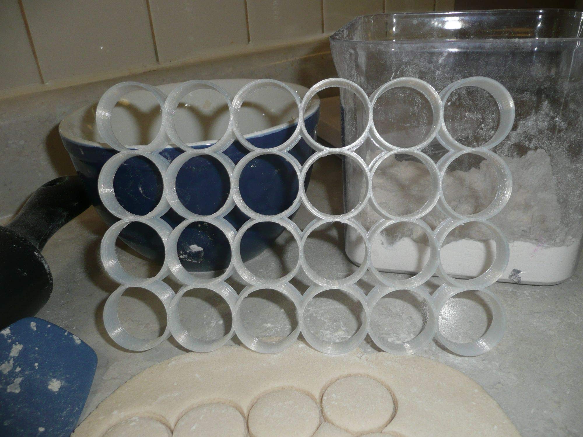24 CIRCLES COOKIE CUTTER GRID 1.25 INCH DIAMETER WAFER EUCHARIST SACRAMENT MADE IN USA PR2895