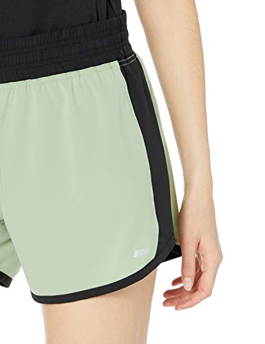 Amazon Essentials Women's 4" Stretch Woven Running Short, Light Green, Medium