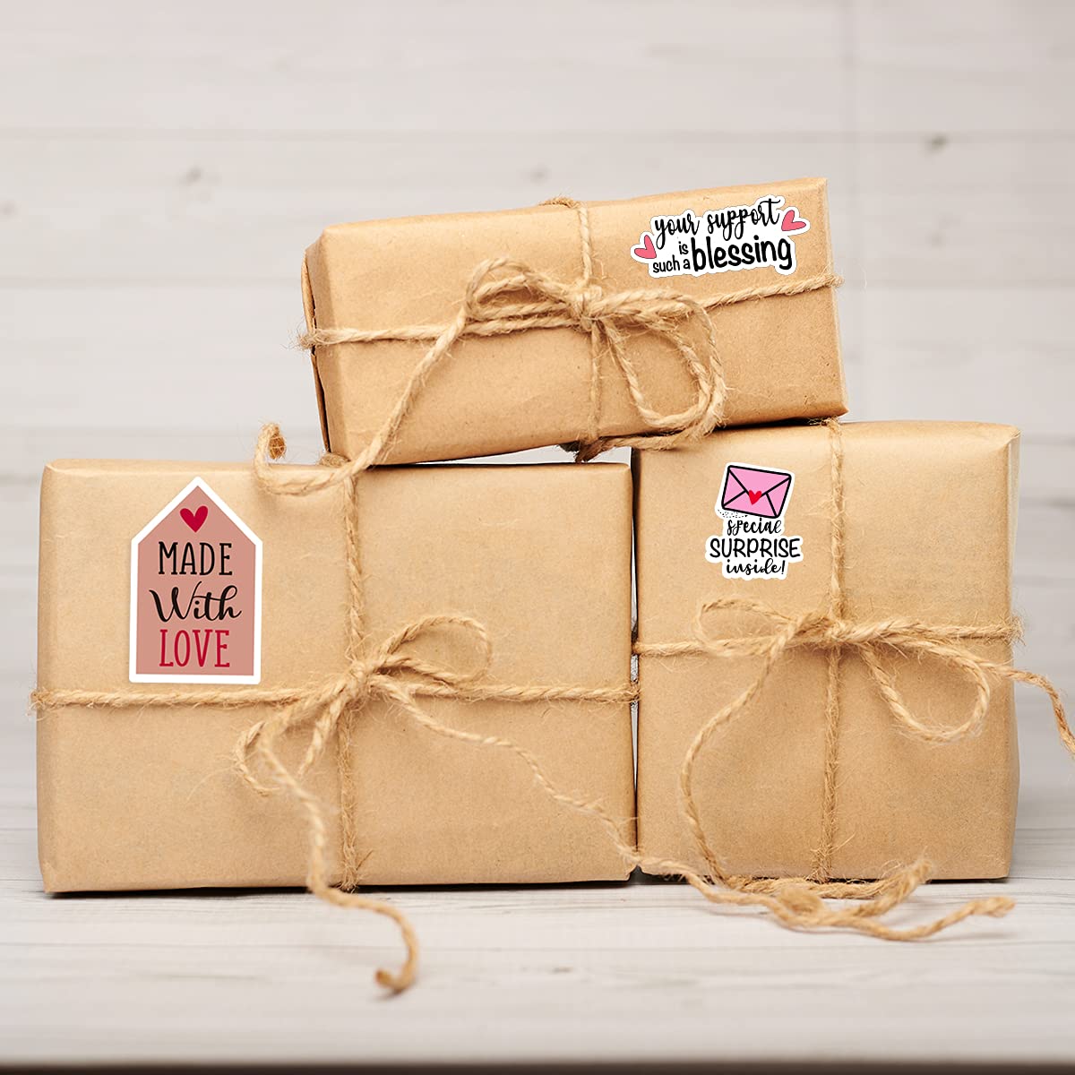 Wailozco Made with Love Stickers,Thank You Stickers,Handmade Stickers,Small Shop Stickers,Envelopes Stickers for Small Business, Online Retailers,Handmade Goods,500 Labels Per Roll
