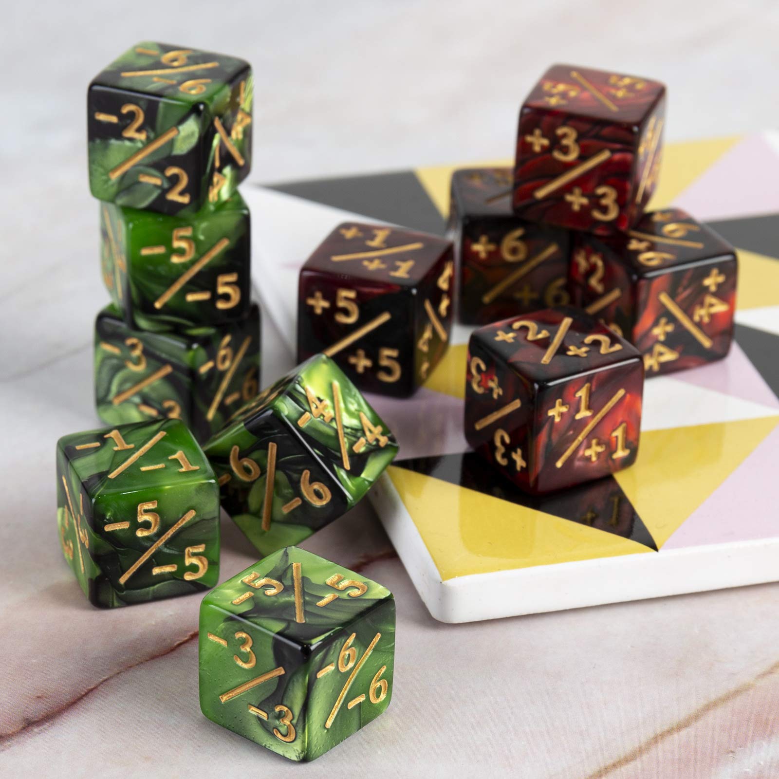 48 Pieces MTG Dice Counter Magic The Gathering Counters +1/+1 Dice Tokens Set Loyalty Life Gifts for Cards Gaming Accessories (Ruby, Emerald)