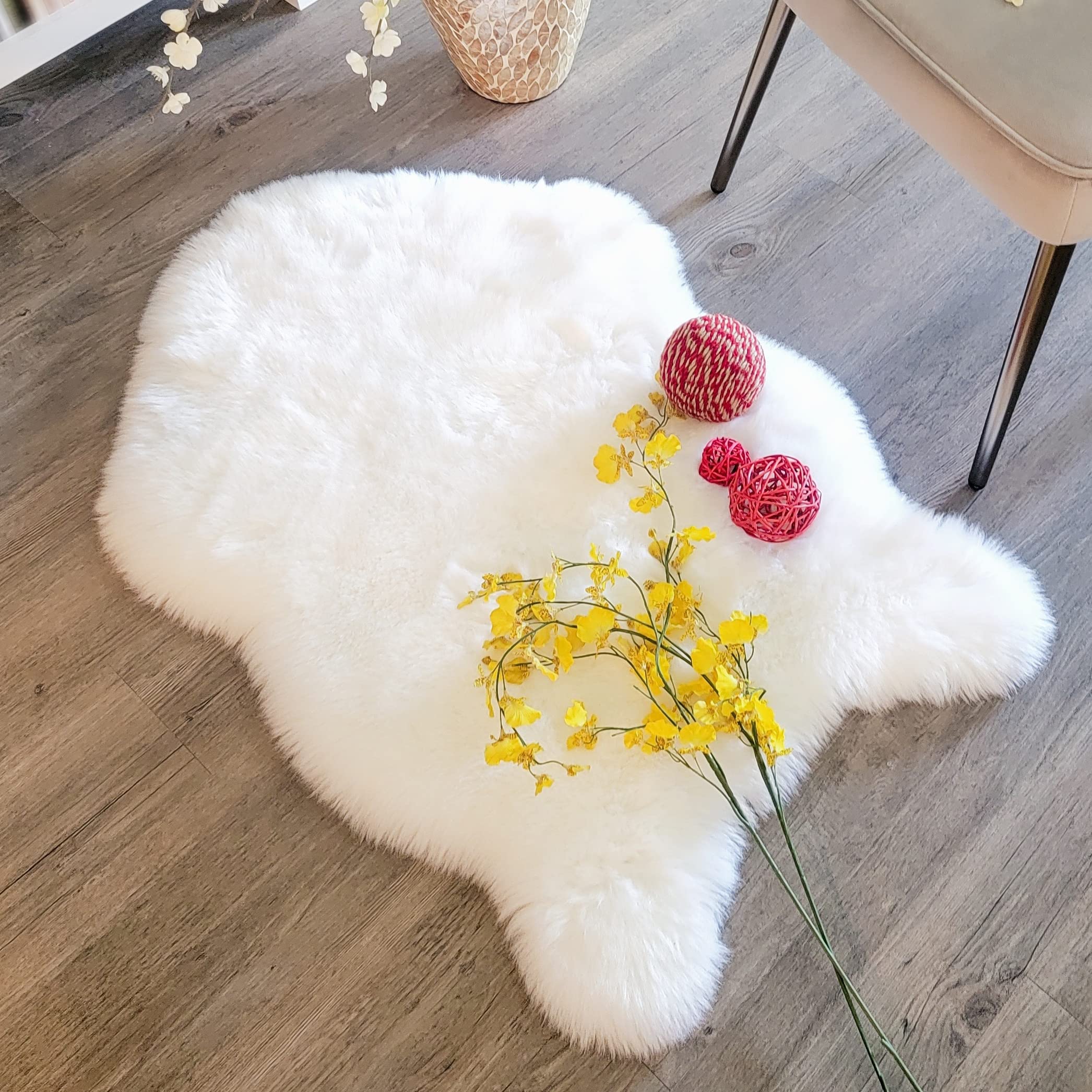 Chesserfeld Luxury Faux Fur Sheepskin Area Rug for Bedroom, Black, 4 x 6 with Thick Pile