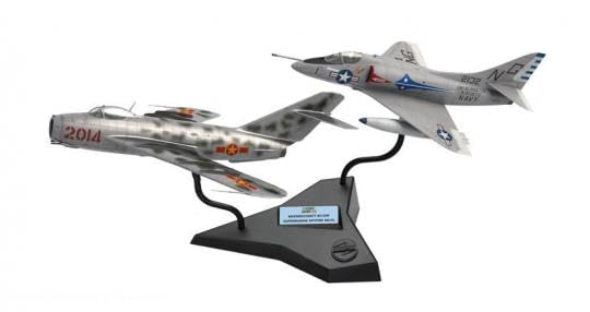 Airfix Dogfight Doubles Mig 17 & Douglas Skyhawk 1:72 Vietnam War Military Aviation Plastic Model Kit Gift Set A50185, Small