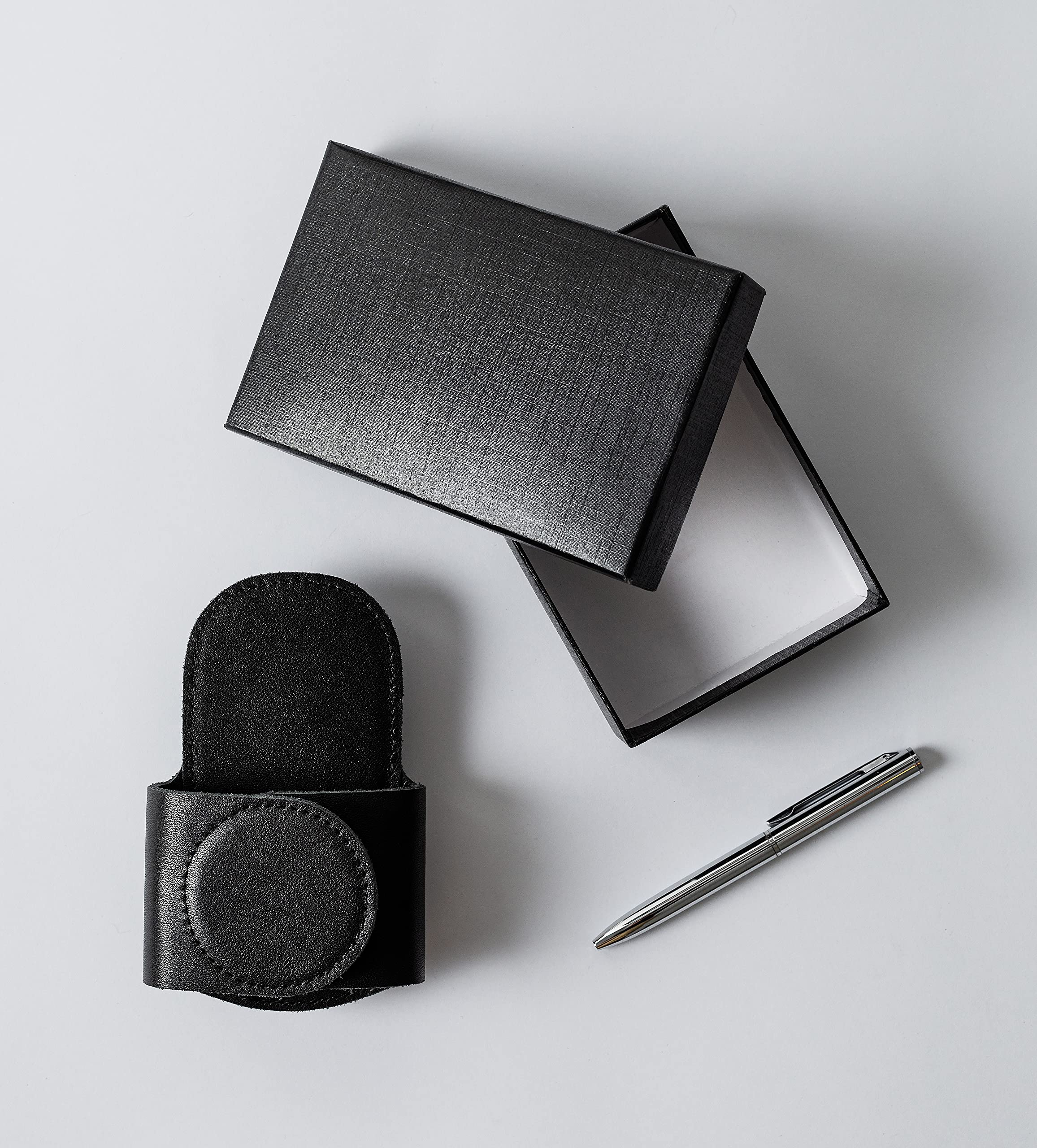 Wenses Magnetic Stethoscope Holder Hip Clip Black Genuine Leather Gift Set, Includes Writing Pen