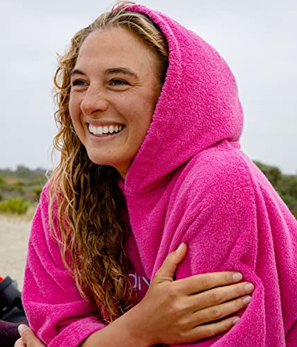 Dryrobe Towel Swim Robe - Hooded Surf Poncho Changing Robe - Organic Cotton - for Swimming, Beach, Surfing - Short Sleeve (Kids 5-9 - Red)